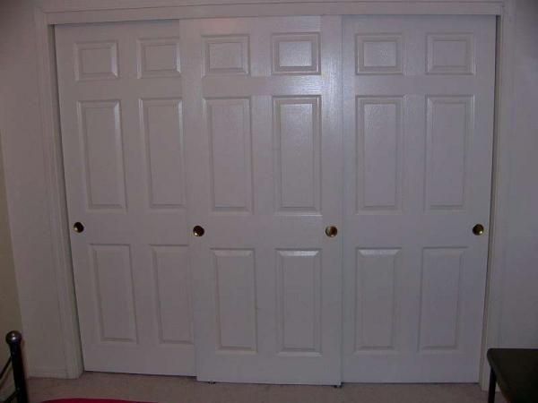 Three sliding closet door problem. - DoItYourself.com Community Forums