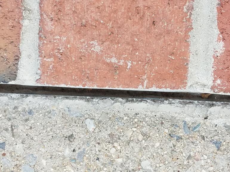 What is the best way to fill gap between BRICKS and CONCRETE ...