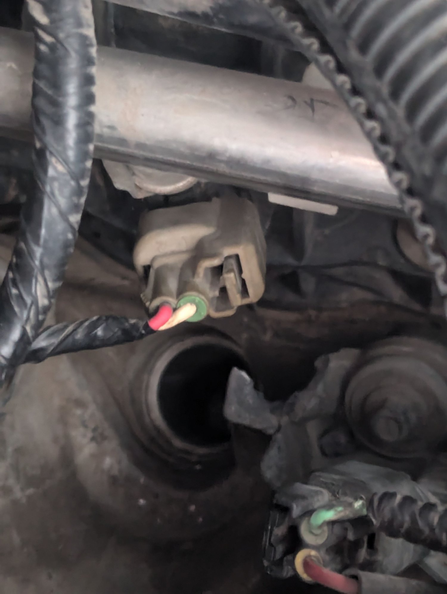 Oh boy.. ignition coil screw insert split in half. - Ford F150 Forum ...