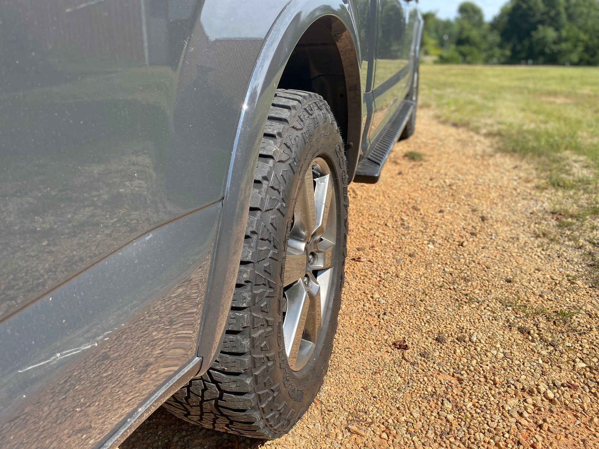 2016 XLT Sport /2 inch level / 275-65-20 Goodyear Ultra Terrain At ...