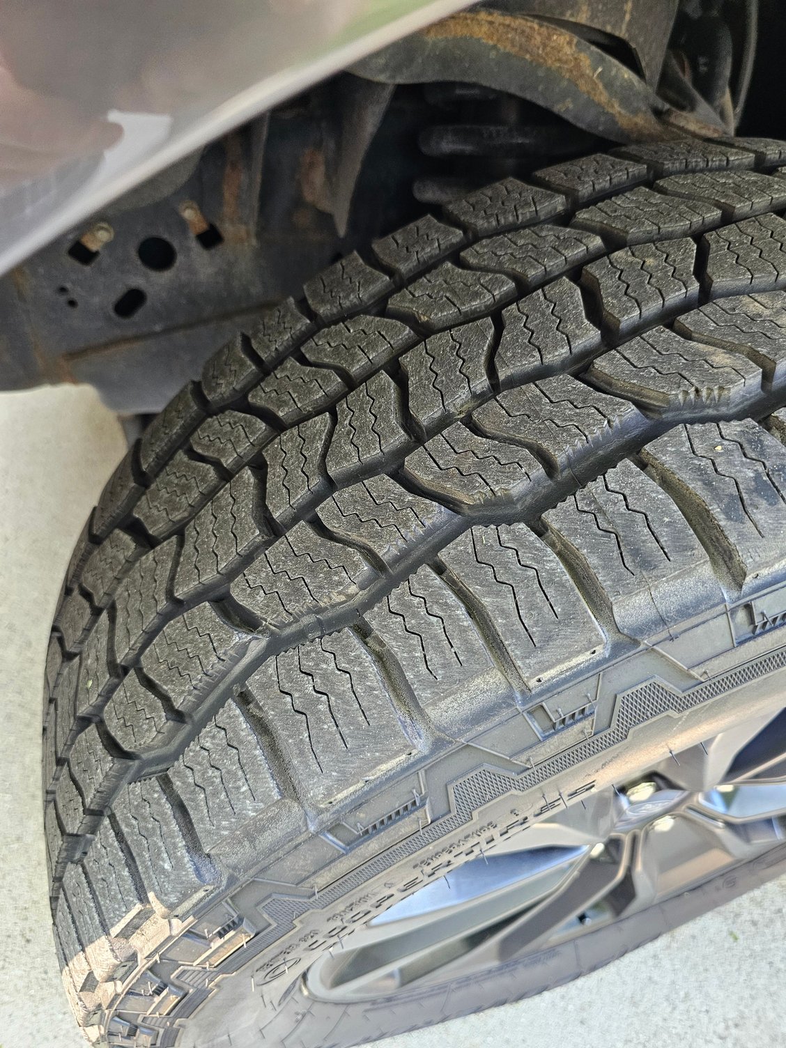 2022 XLT 2” level 285/65R20 Cooper Discoverer AT3 XLT tires - Ford F150 ...