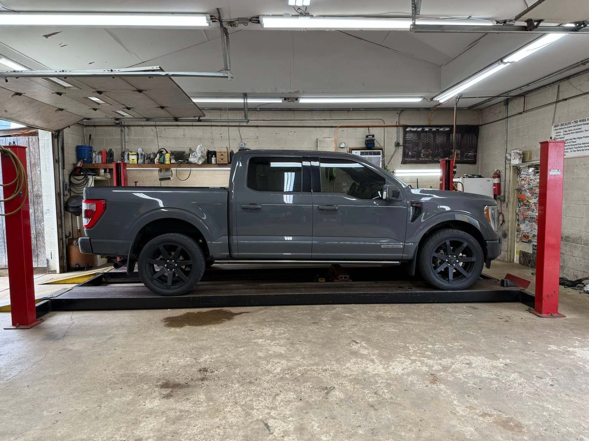Ford Performance rear lowering kit / shackles - Ford F150 Forum ...