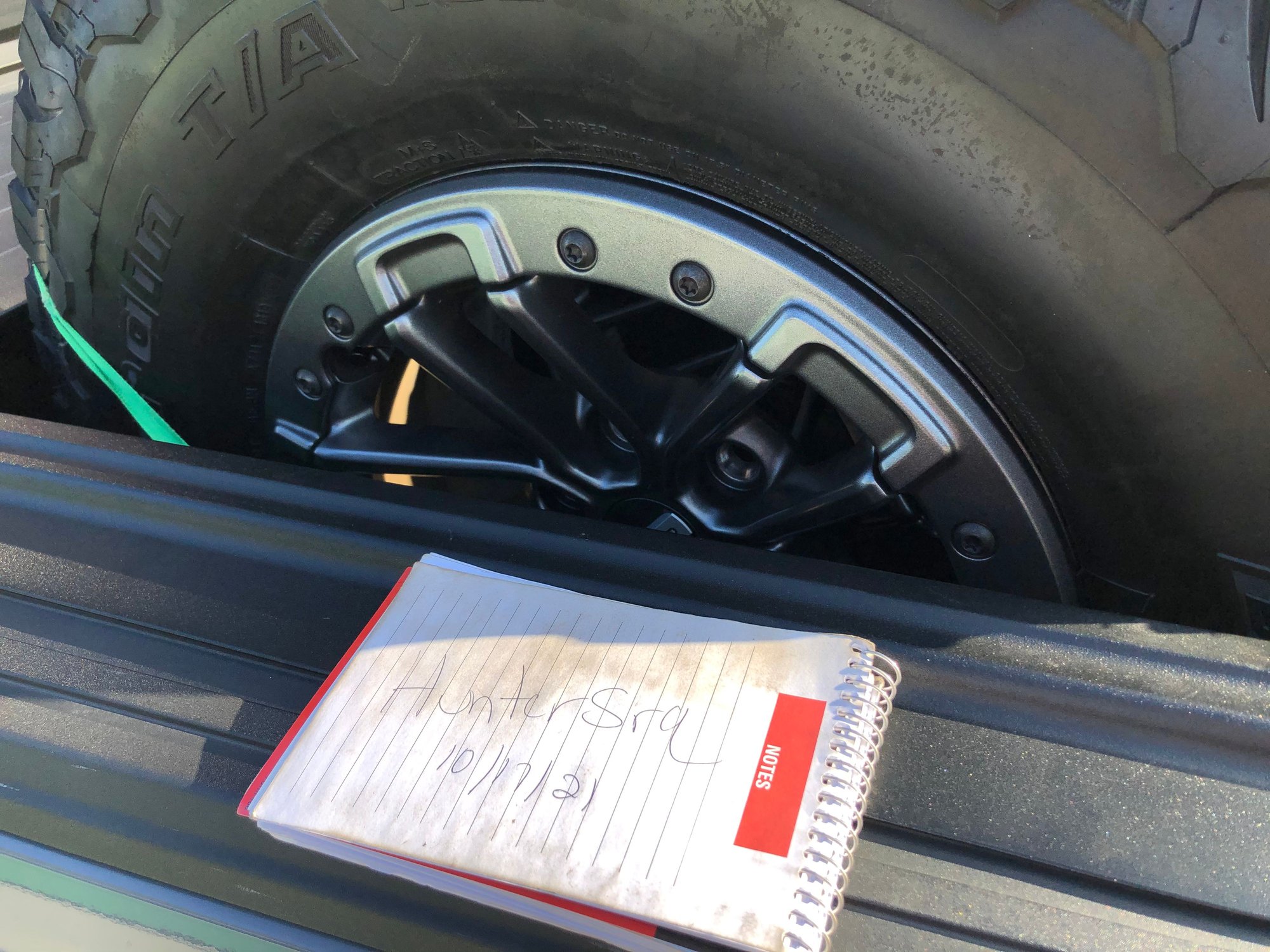 Southeast 2019 Ford raptor beadlock wheels and tires - Ford F150 Forum ...