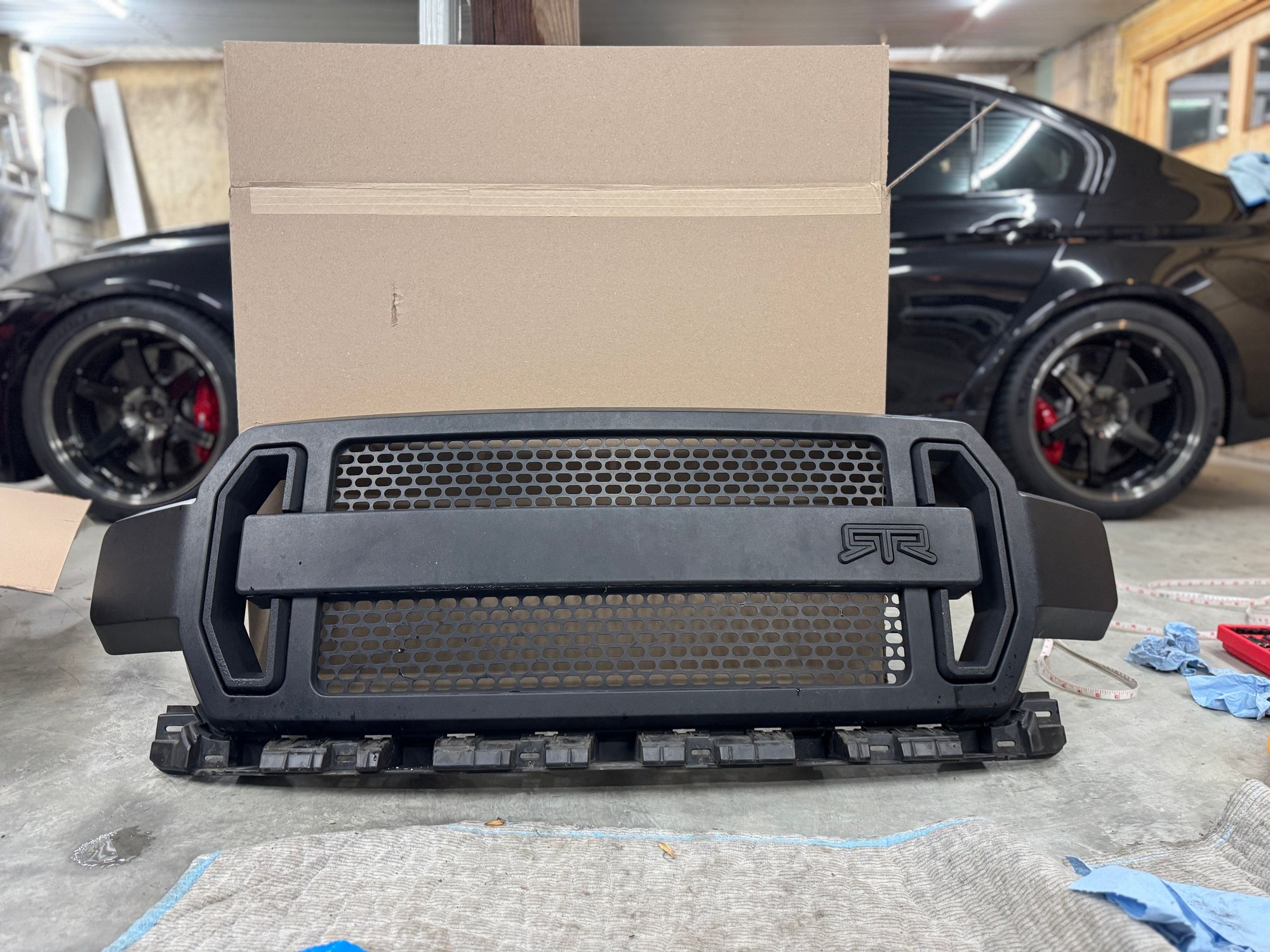 Northeast MD:18-20 RTR Front Grill NO lights - Ford F150 Forum ...