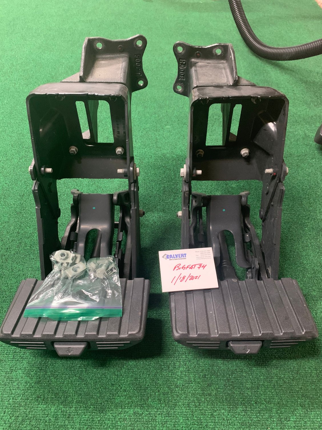 Northeast SOLD...5.5 OEM Box Side Steps - Ford F150 Forum - Community ...