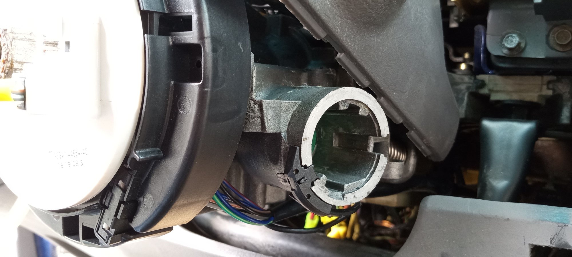 Ignition Key Cylinder and Column Shroud - Ford F150 Forum - Community ...