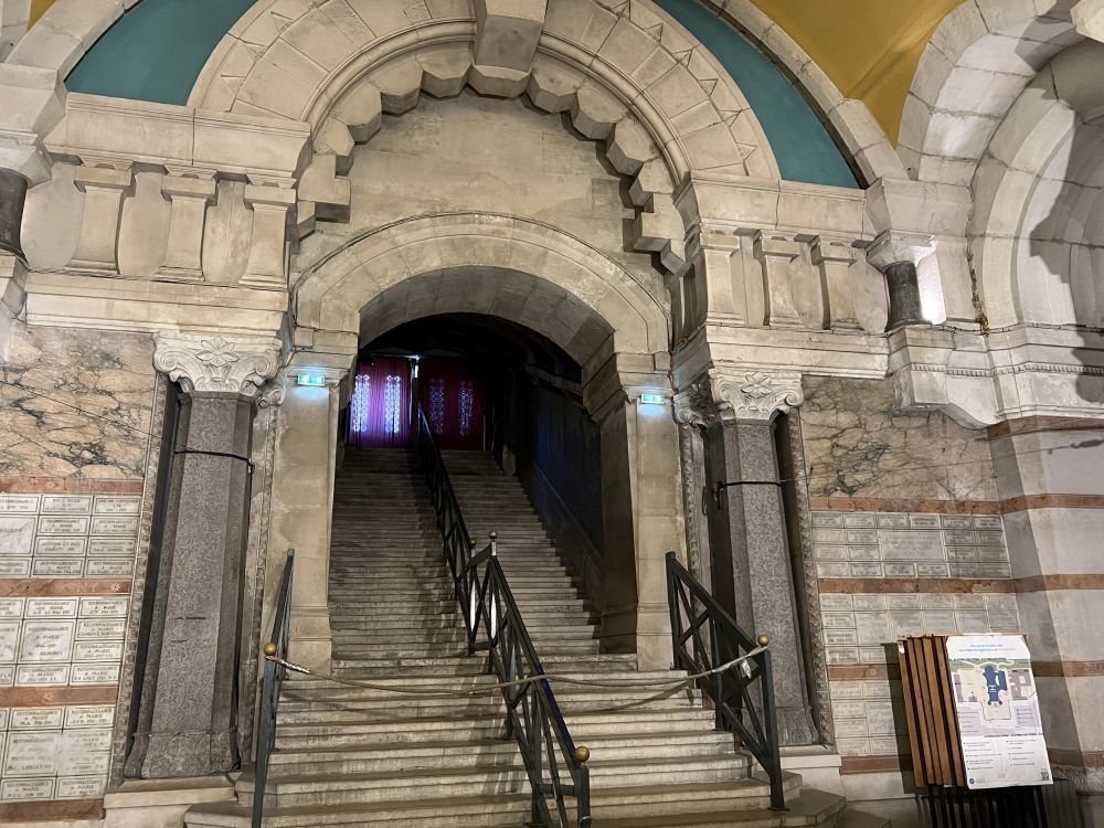 Endless jet set and glamour - or just a few fill-ins? - Page 2 ...