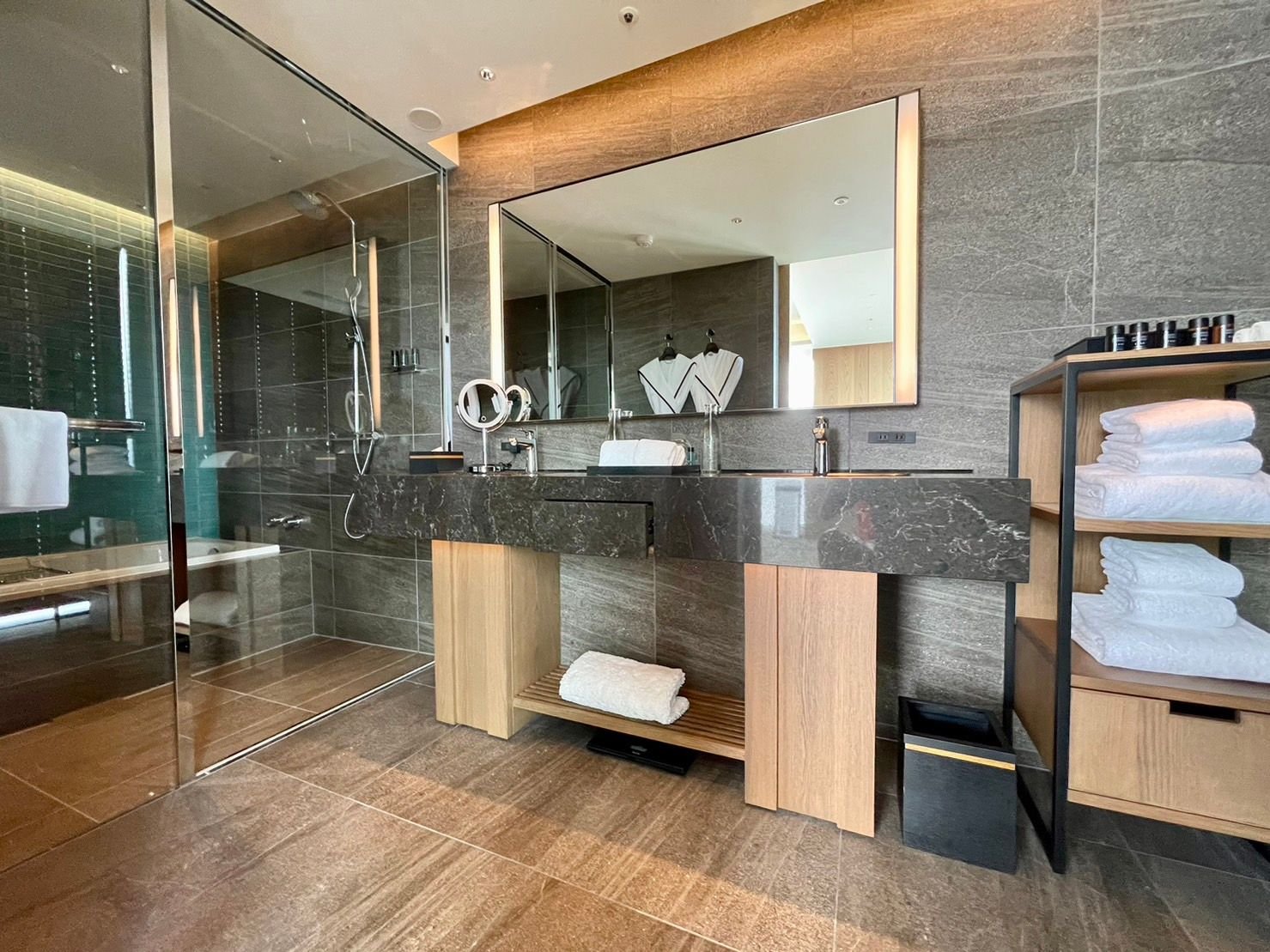 TIAD Autograph Collection, Nagoya, Japan [Master Thread] - FlyerTalk Forums