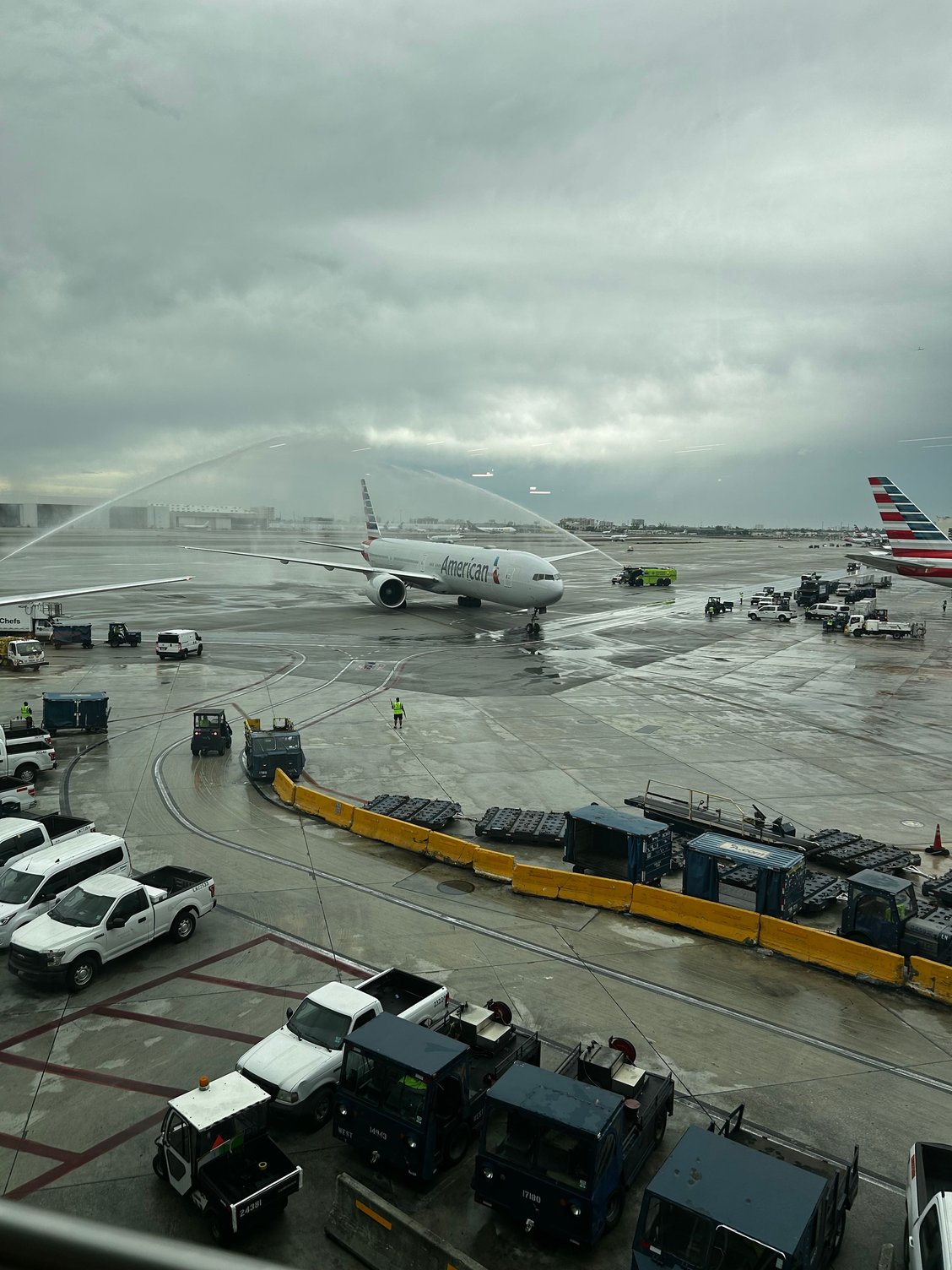 Mia gate D30 - FlyerTalk Forums