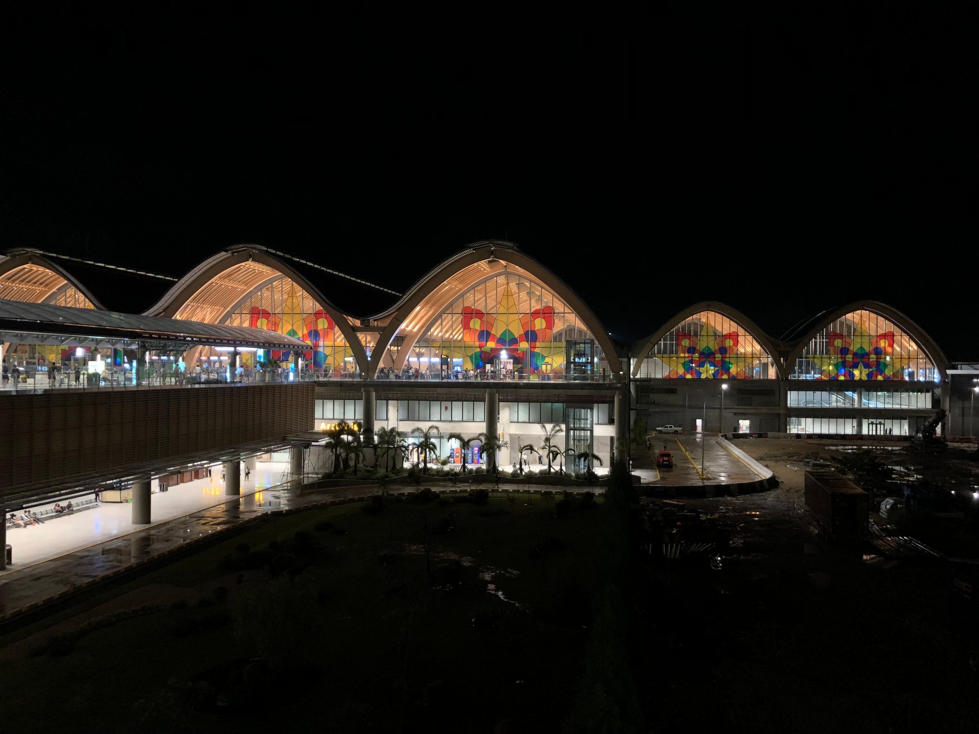 Latest UA New Routes: EWR-RAK, IAH-MDE, NRT-CEB + more EWR-OPO, SFO-ICN ...