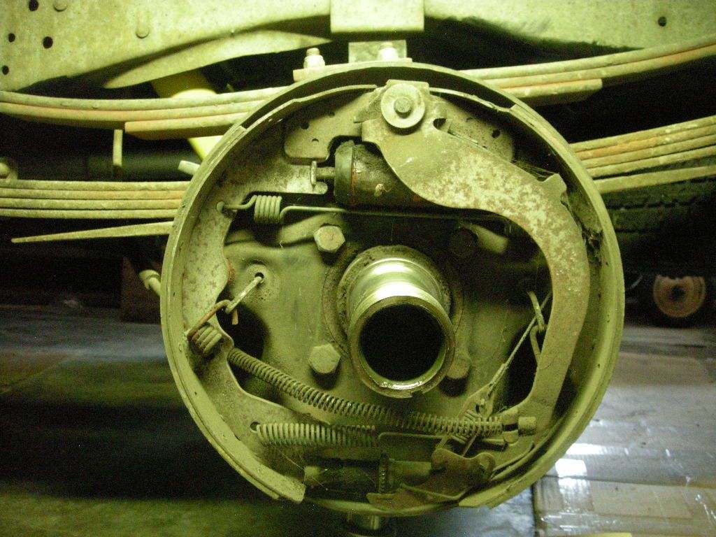 rear brake photos please - Ford Truck Enthusiasts Forums