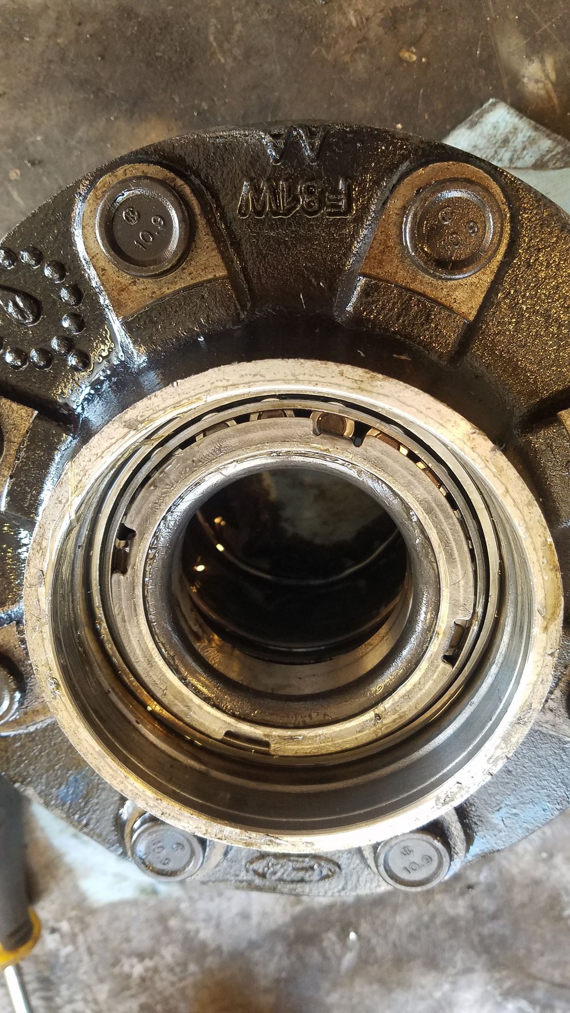 Torque in ft lbs for rear axle bearing nut - Ford Truck Enthusiasts Forums