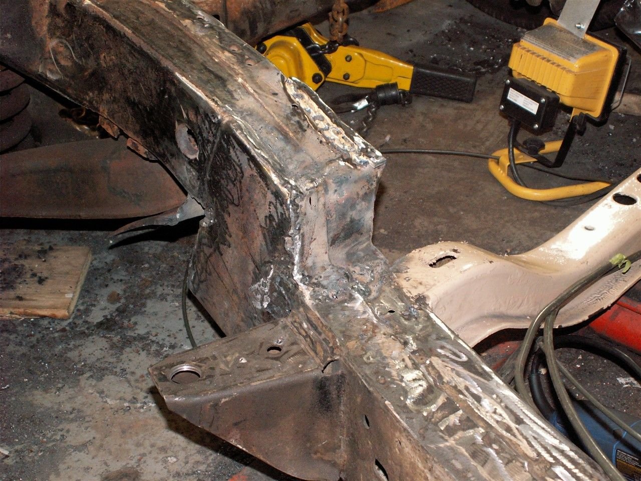 51 F1 frame swap - Ford Truck Enthusiasts Forums