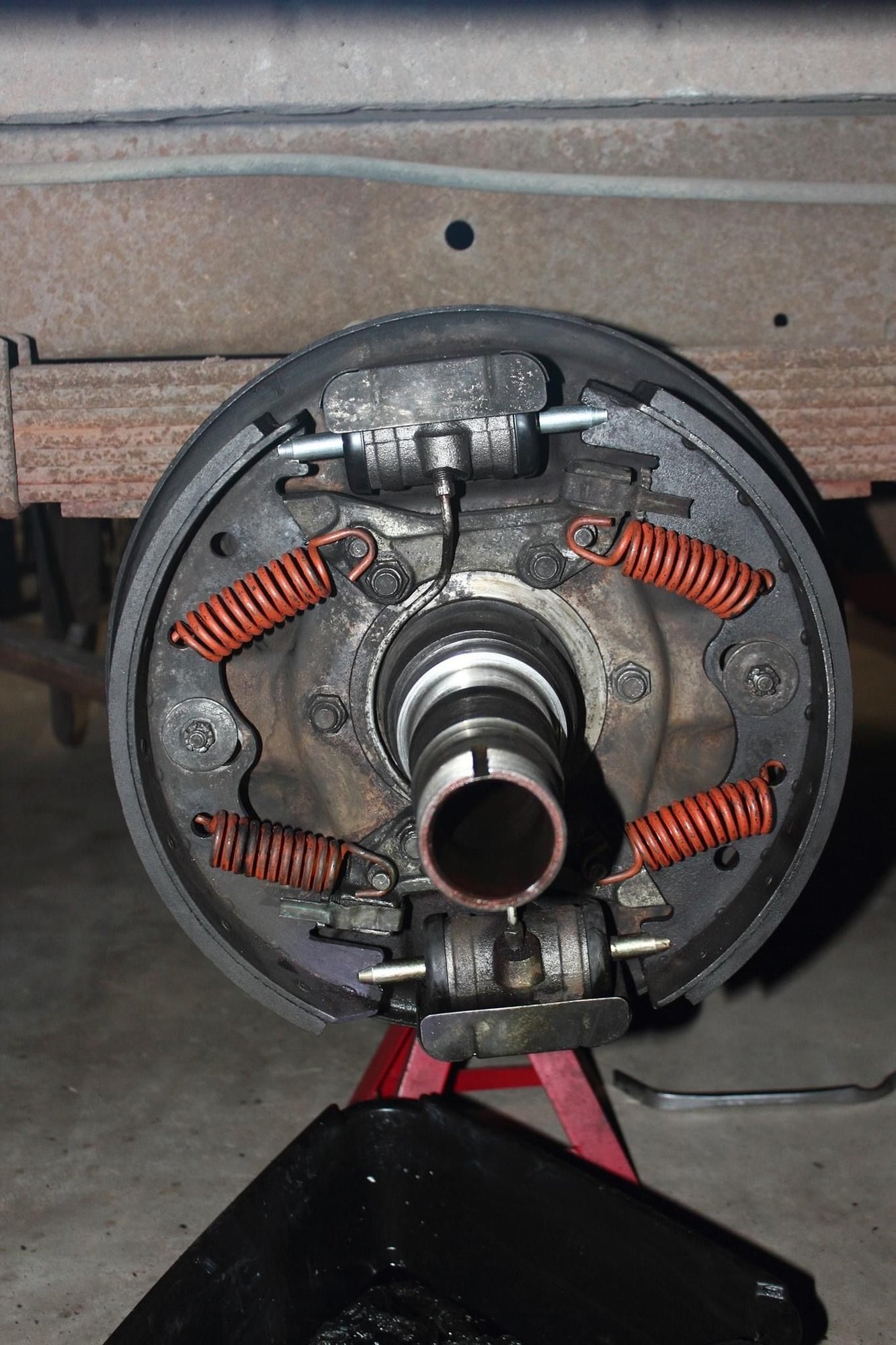 Looking for irreplaceable rear brake spring - Ford Truck Enthusiasts Forums