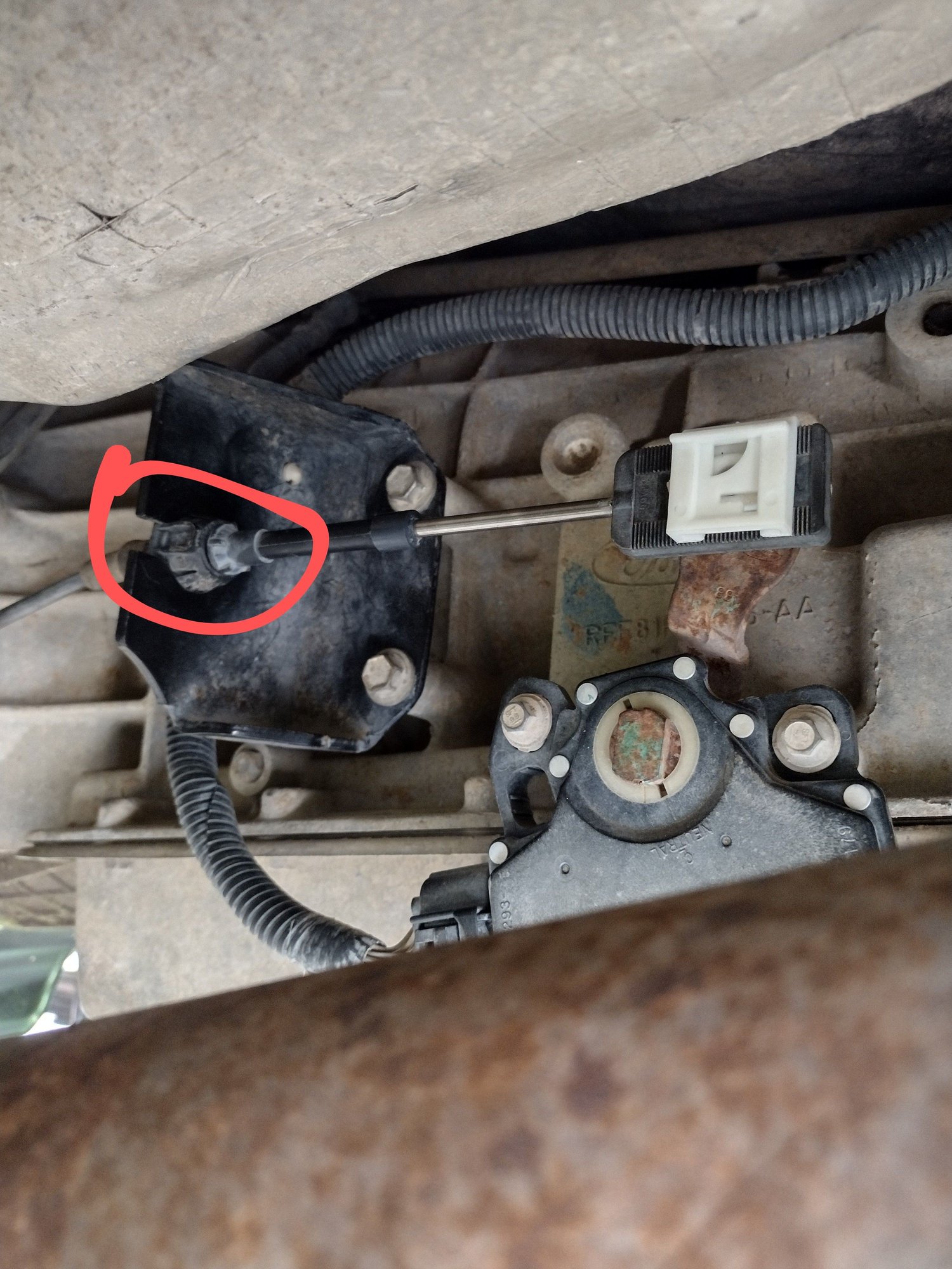 02 f-250 4×4 4r100 5.4 New shift cable not fitting well - Ford Truck ...