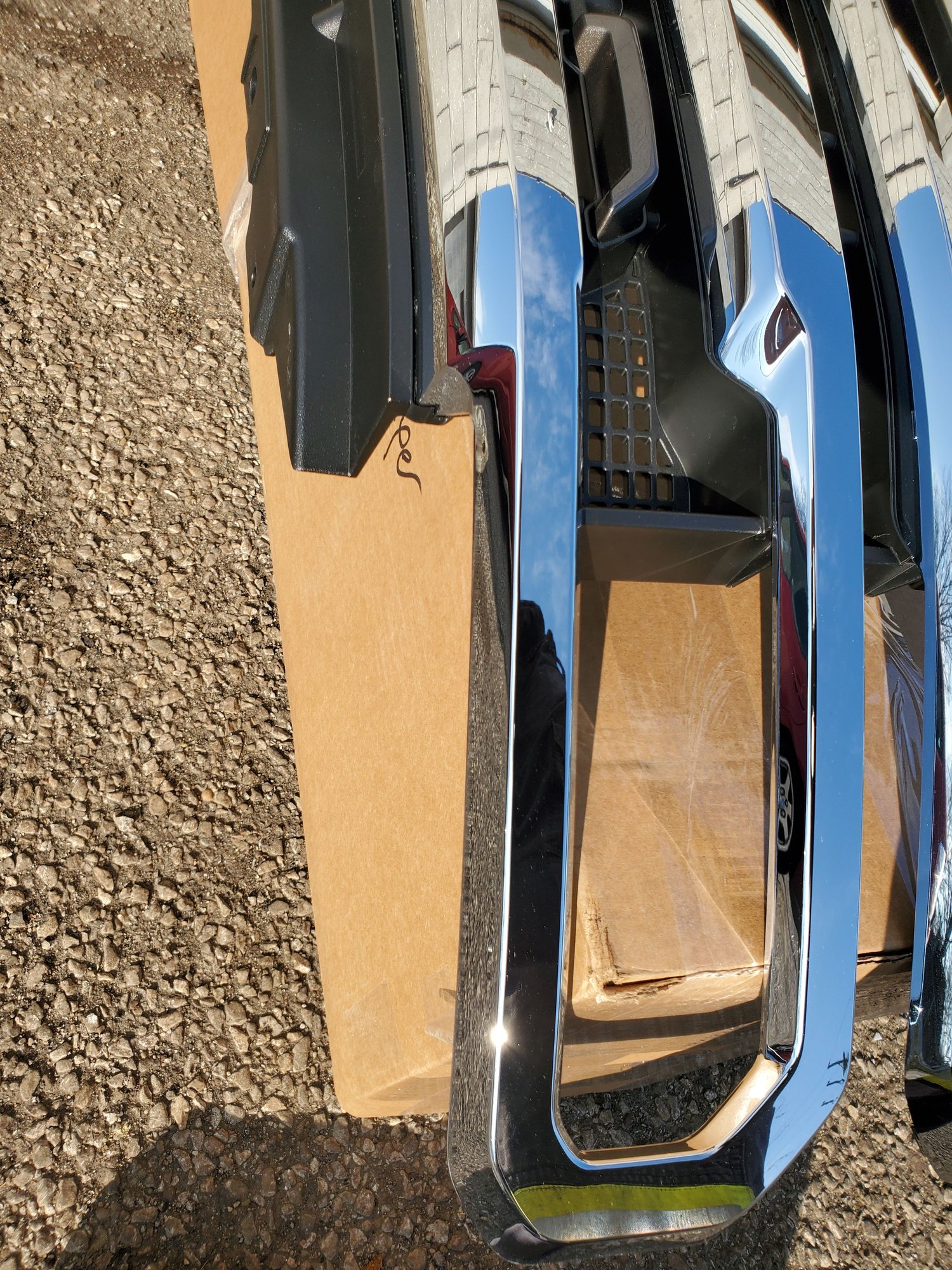 23-Present Ford Super Duty OEM Take-off King Ranch Grille!! Make Offer ...