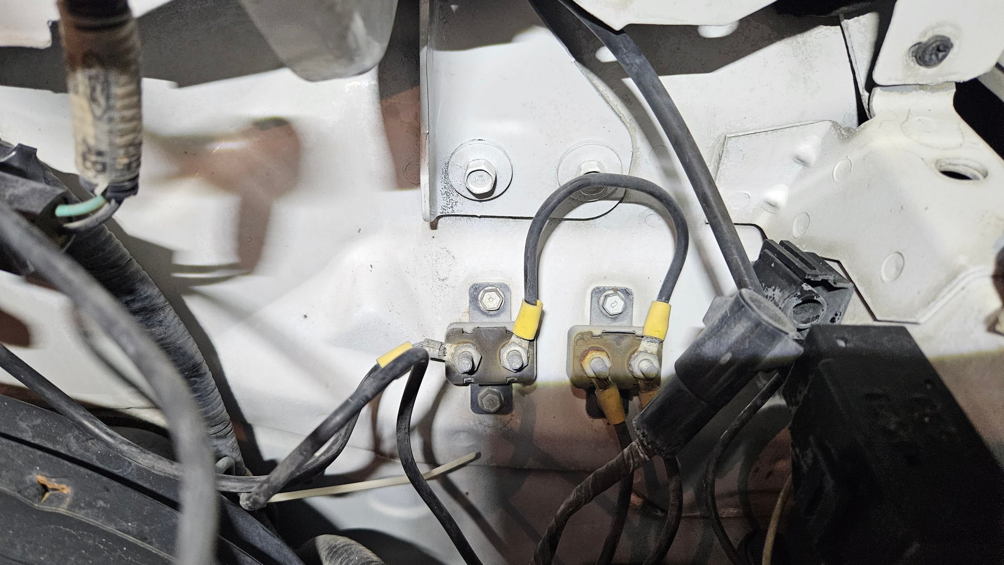 Mystery firewall electrical connectors - Ford Truck Enthusiasts Forums