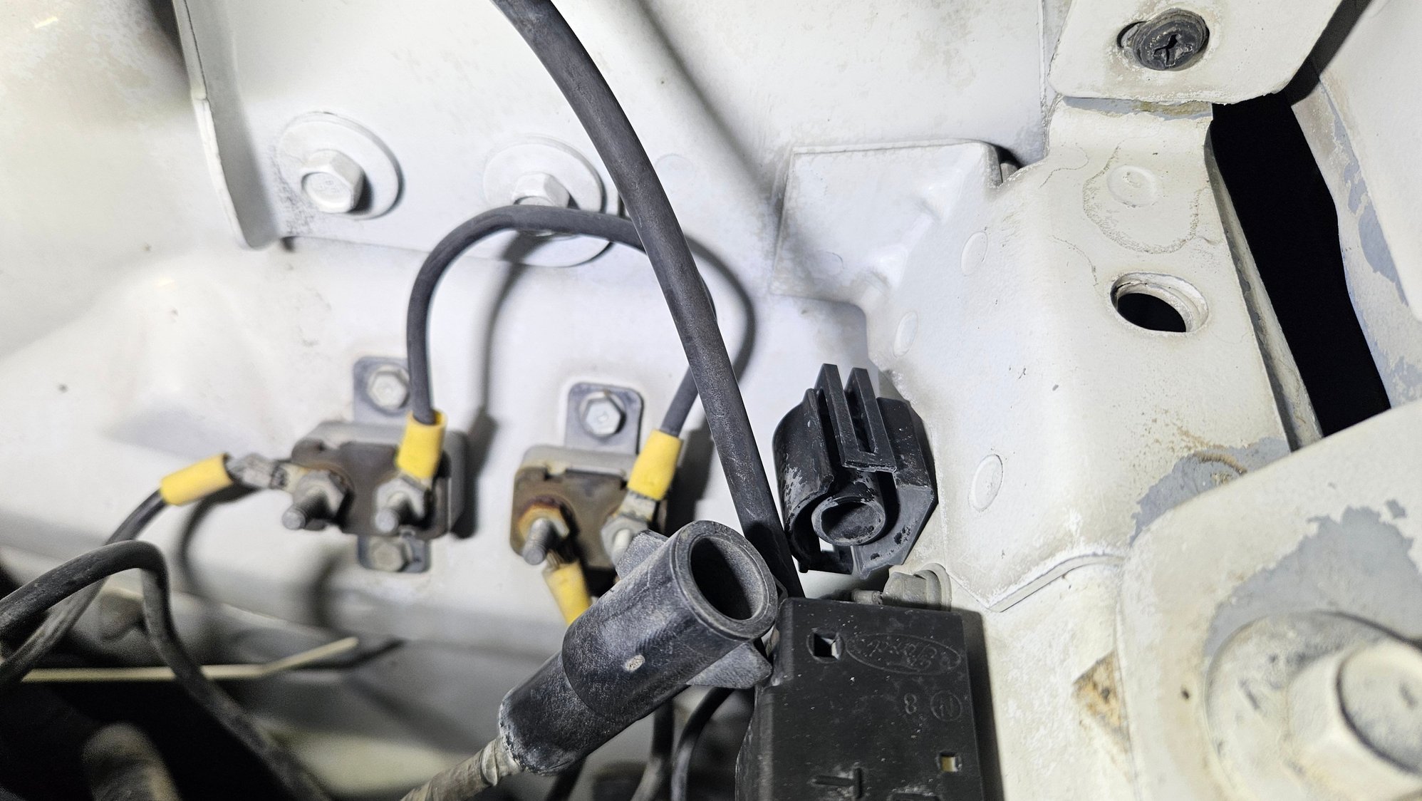 Mystery firewall electrical connectors - Ford Truck Enthusiasts Forums