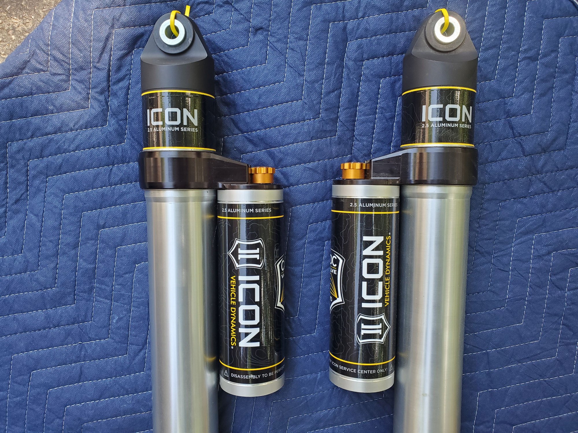 Icon 2.5 series rear shocks '99 and up Super Duty - Ford Truck ...