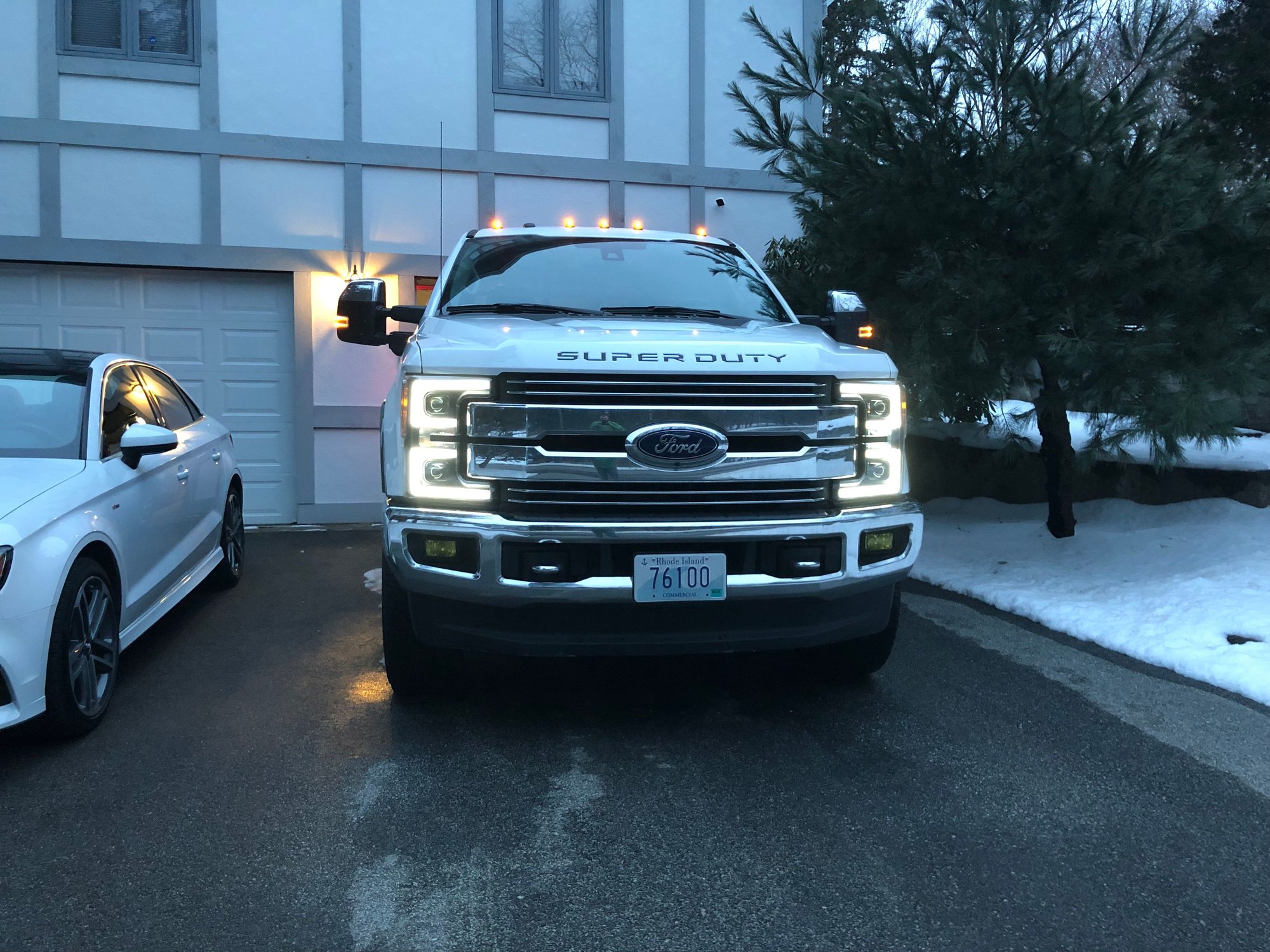 Finally installed my Anzo lights and Magnum rack. - Ford Truck ...