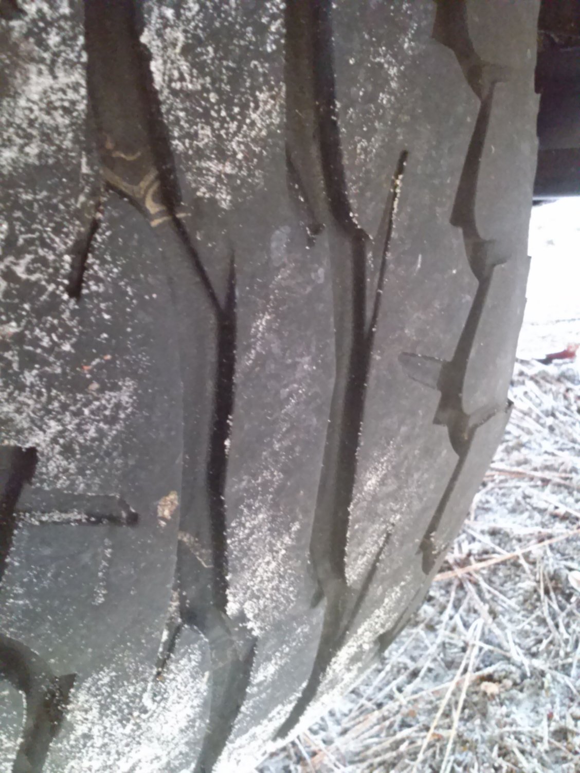 Help with front tire wear... - Ford Truck Enthusiasts Forums