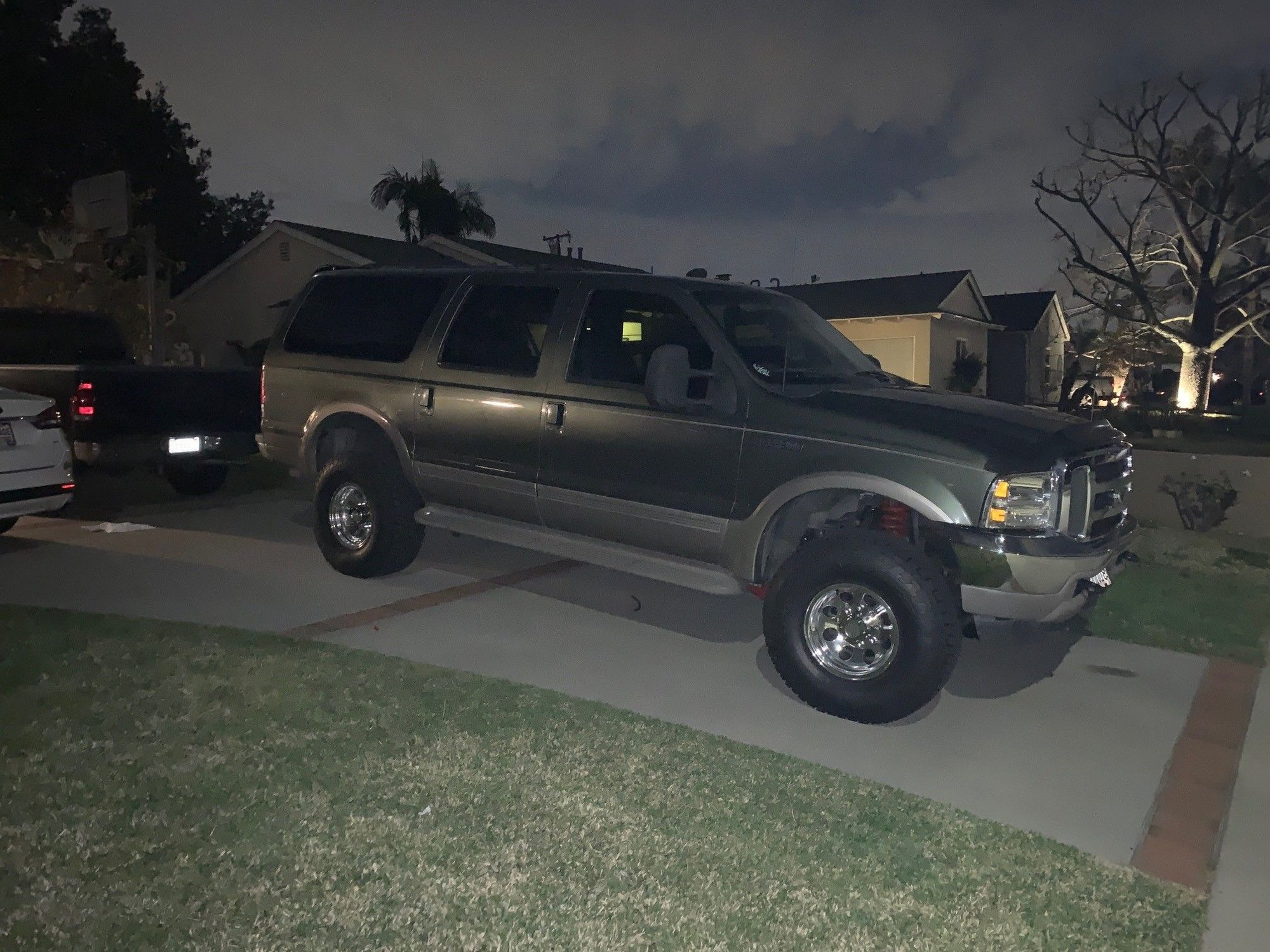 My Excursion 2WD with 6 inch lift - Ford Truck Enthusiasts Forums