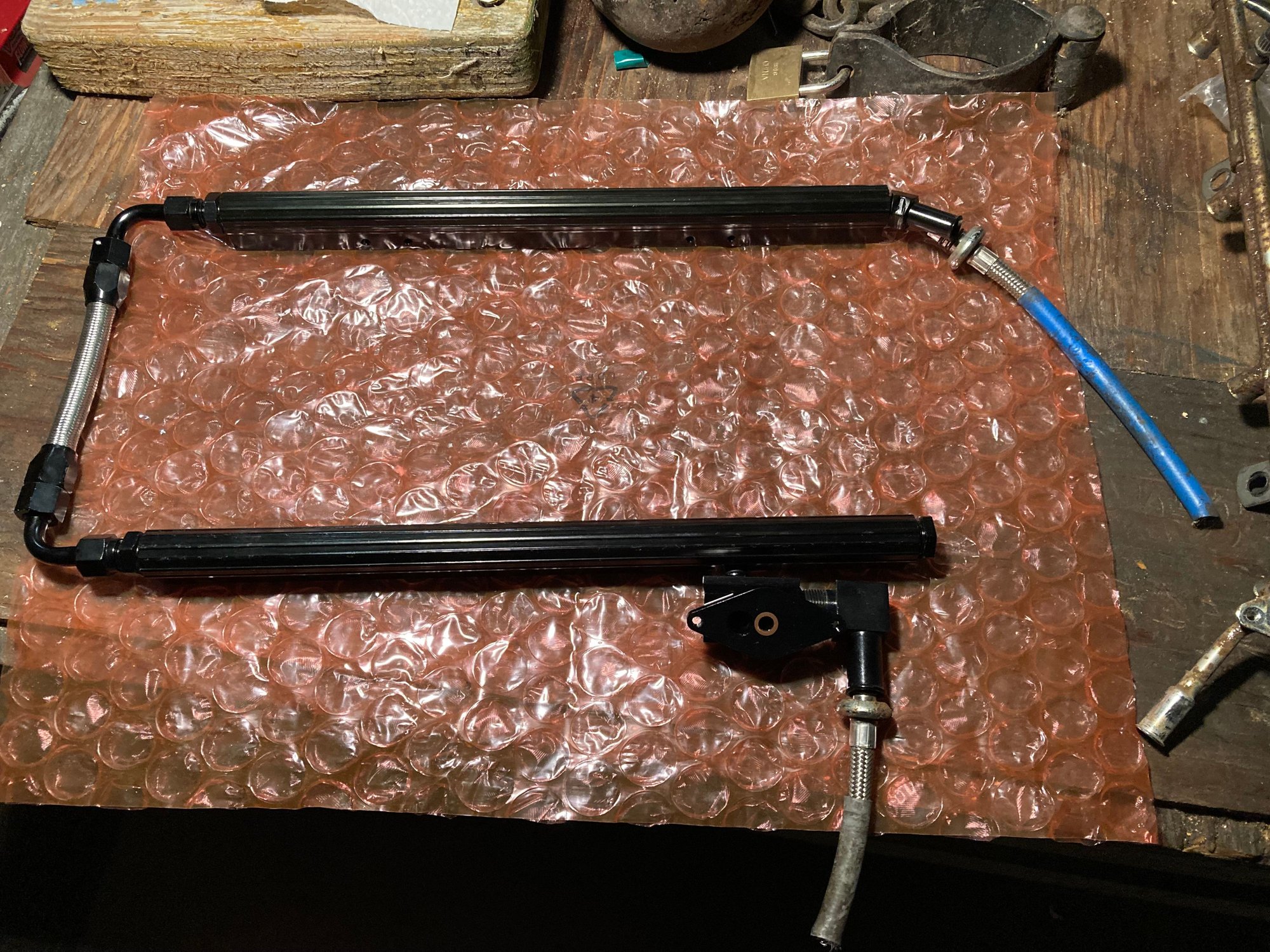 Old style 351W fuel rail source? - Ford Truck Enthusiasts Forums