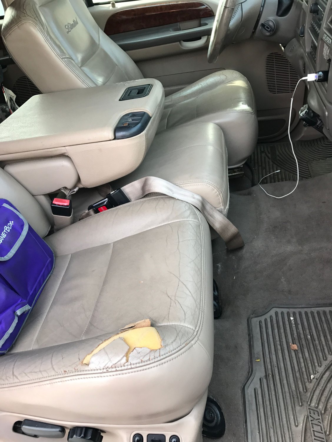 Bench seat in the front of an 05 excursion - Page 2 - Ford Truck ...