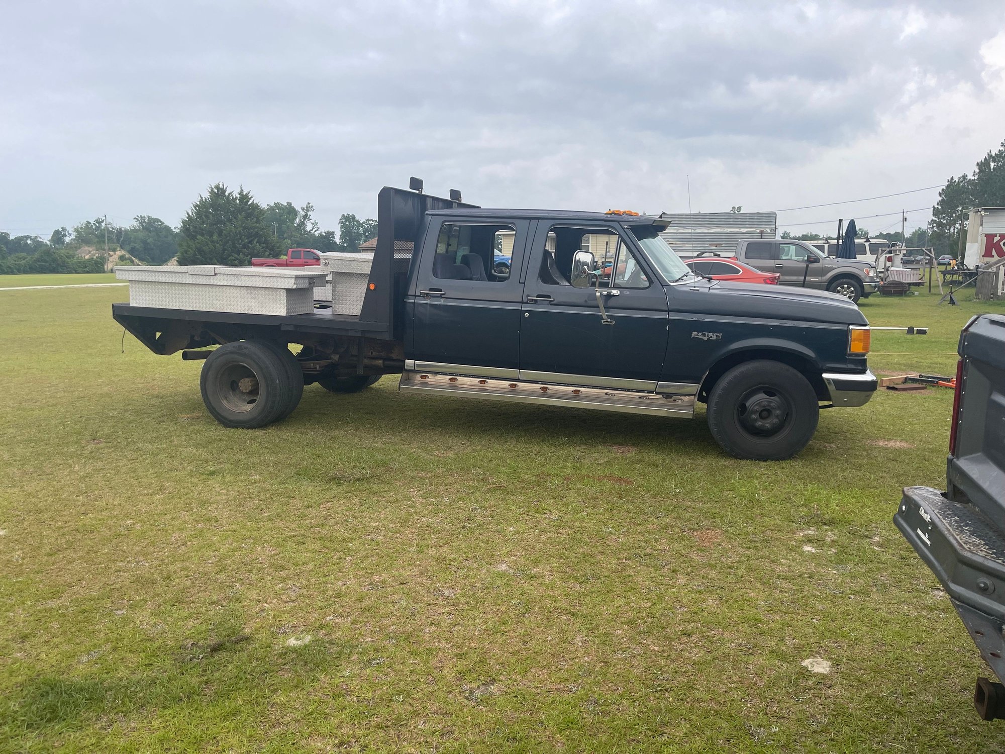 Hello I’m new here I have a 1989 7.3 IDI crew cab flatbed Dually - Ford ...