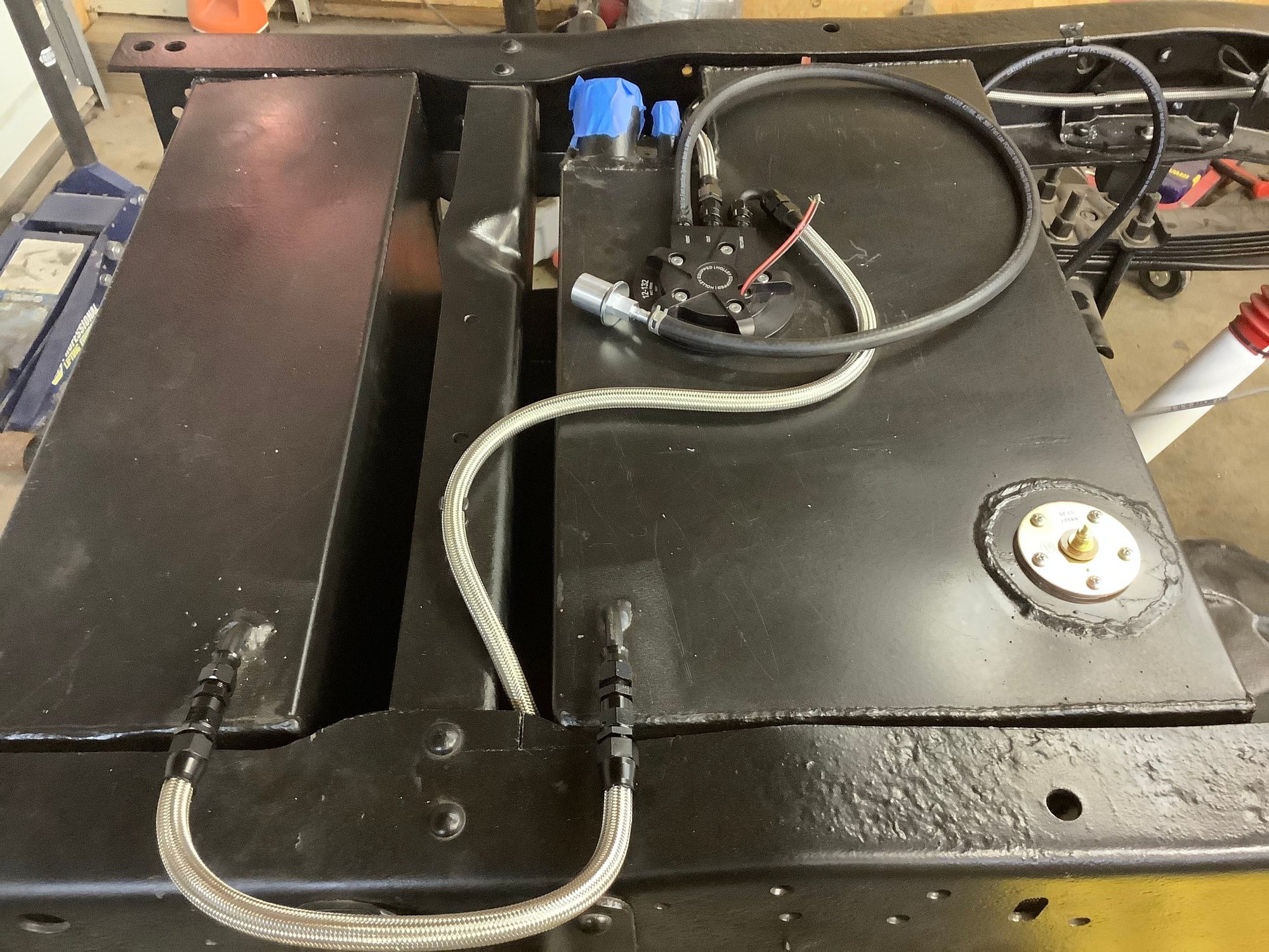 Aerotank highboy tank hitting bed structure - Ford Truck Enthusiasts Forums