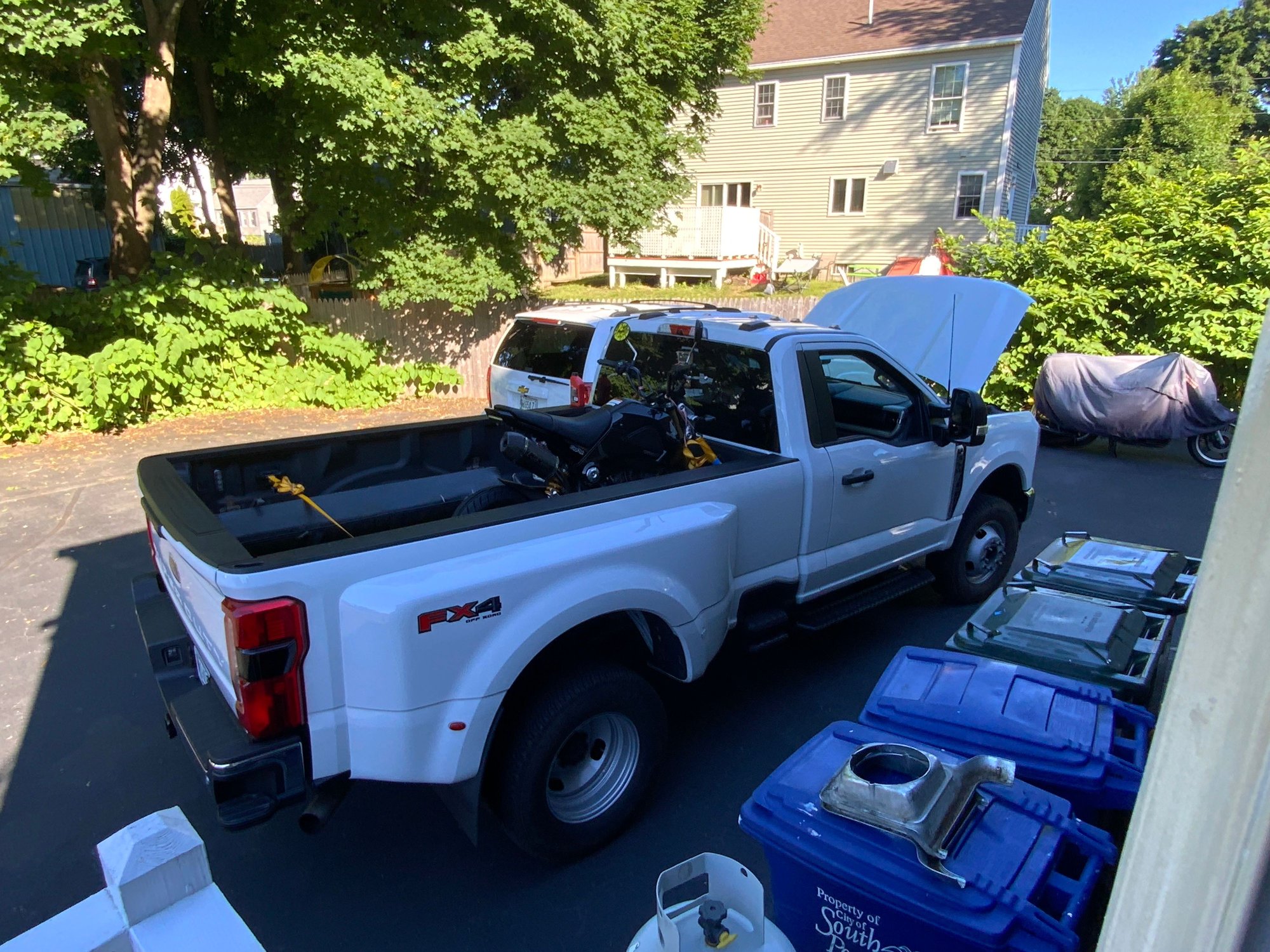 2023 f350 dually, how the heck do check air pressure on the inner wheel ...