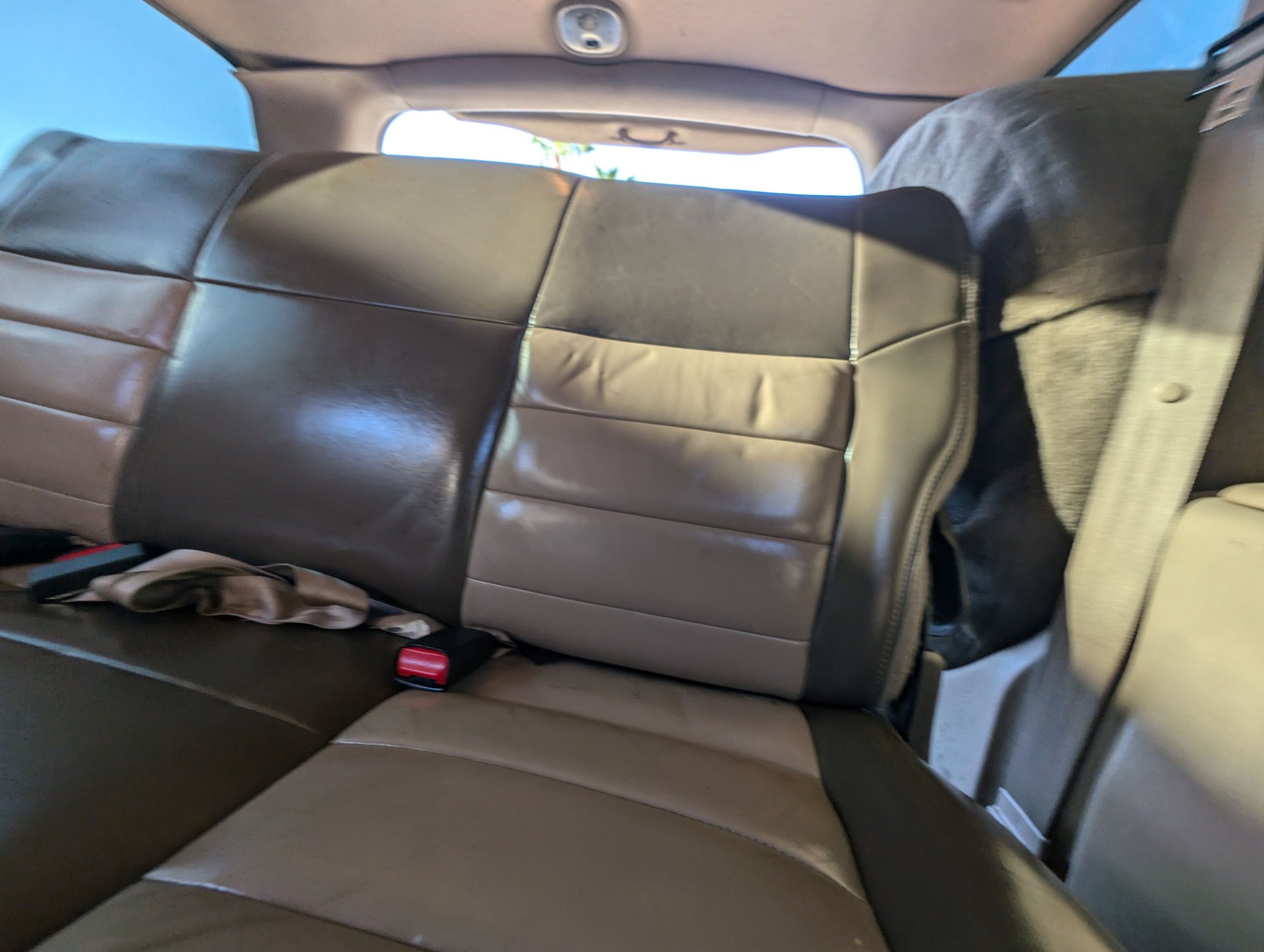 2002 Excursion Limited Leather 3rd-row Bench, Very good condition $600 ...