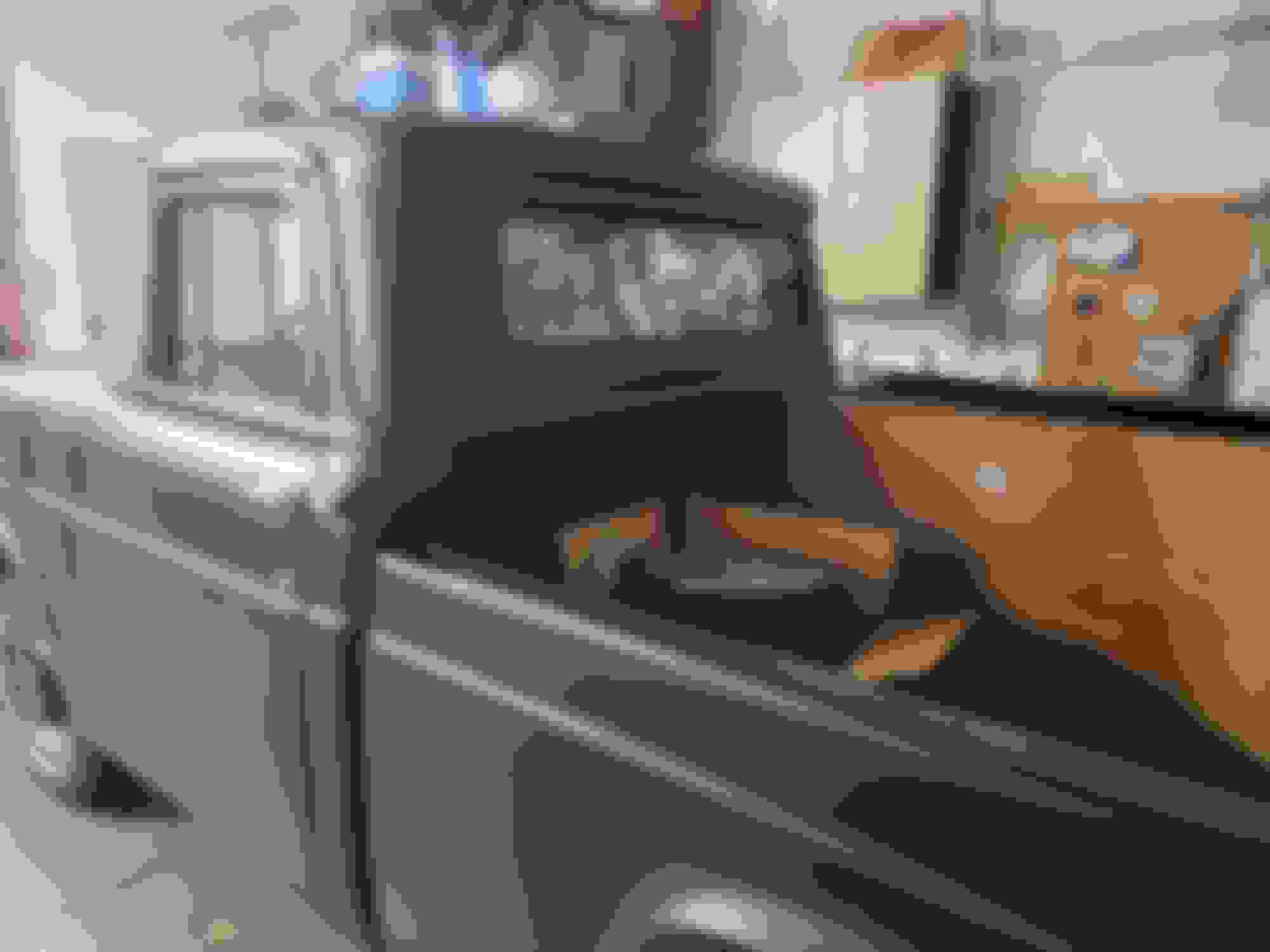 Fuel overflowing the carb - Ford Truck Enthusiasts Forums