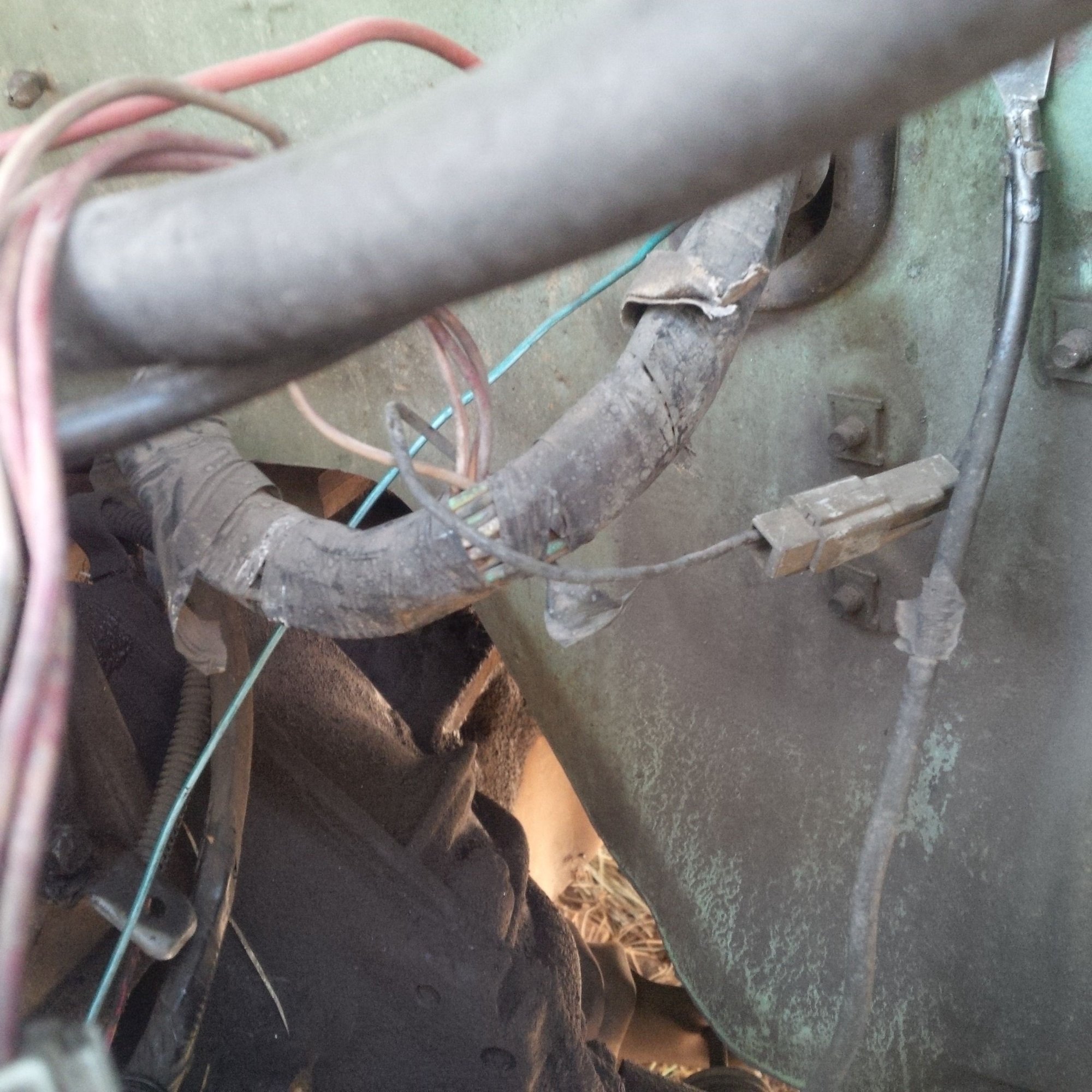 Firewall Ground Wire Plug Connector - Ford Truck Enthusiasts Forums