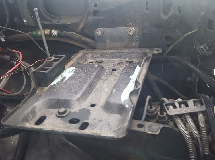 Battery tray for driver side - Ford Truck Enthusiasts Forums