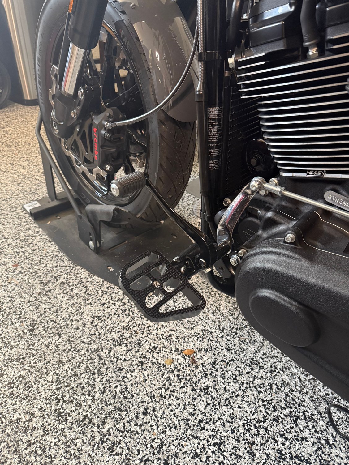 Kinda wanna ditch the floorboards on my 22 Heritage - Harley Davidson ...