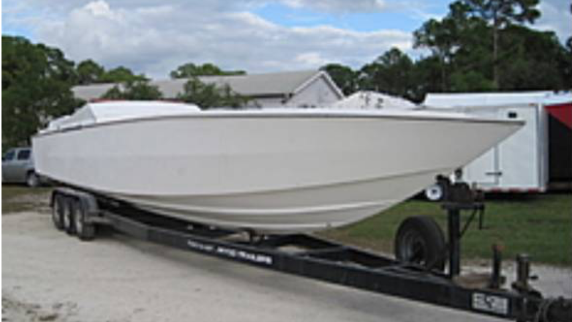 42' Cigarette Carbon Fiber staggered engine Race hull .2,800lbs ...