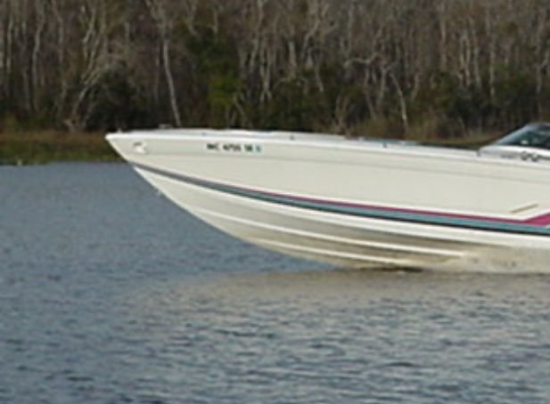 Bullet/Decathlon hull design - spray strakes - Offshoreonly.com