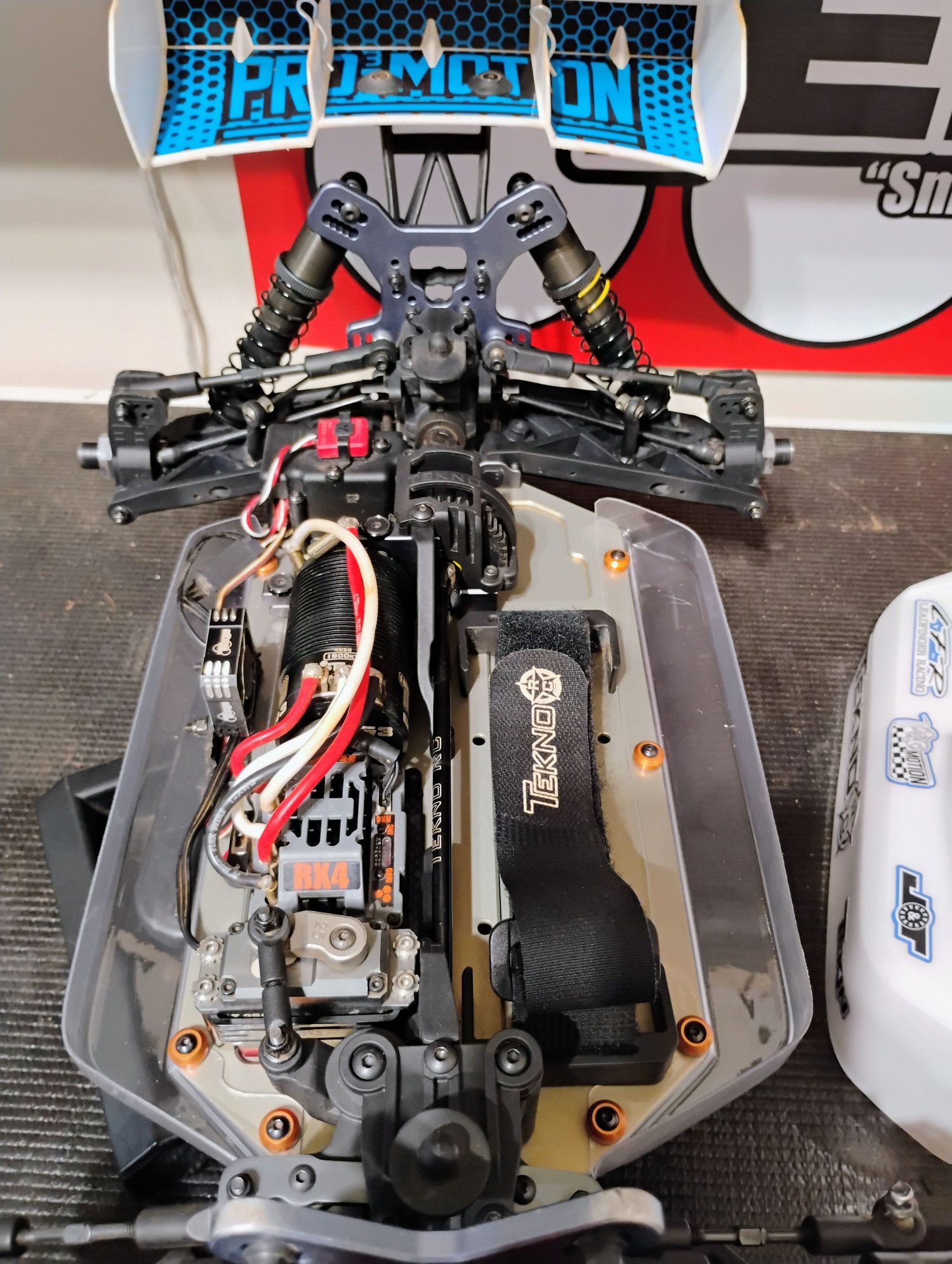Tekno eb48 2.1 slider with 2.2 upgrades - R/C Tech Forums