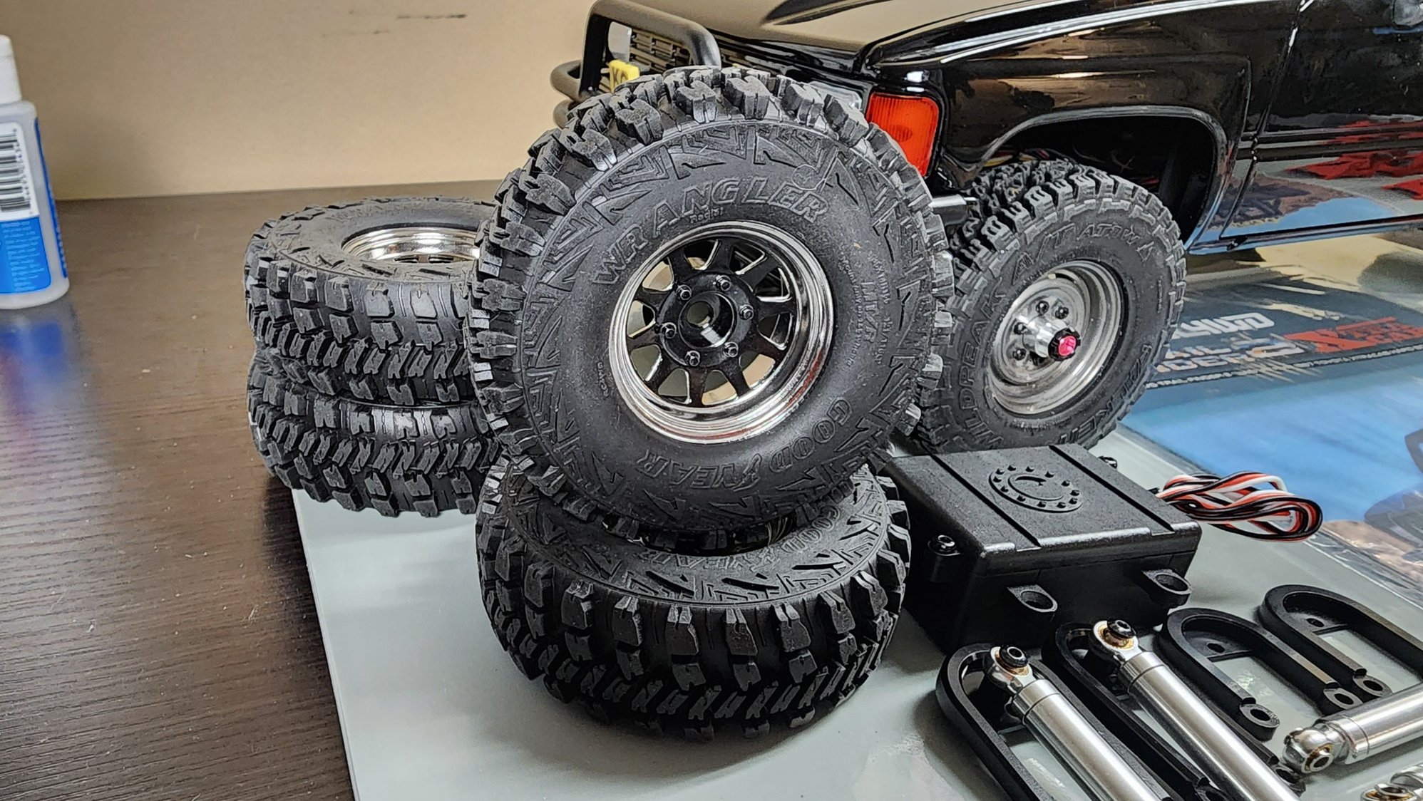 RC4WD TF2 Scale Crawler RTR - Back to the Future - Connecticut - R/C ...