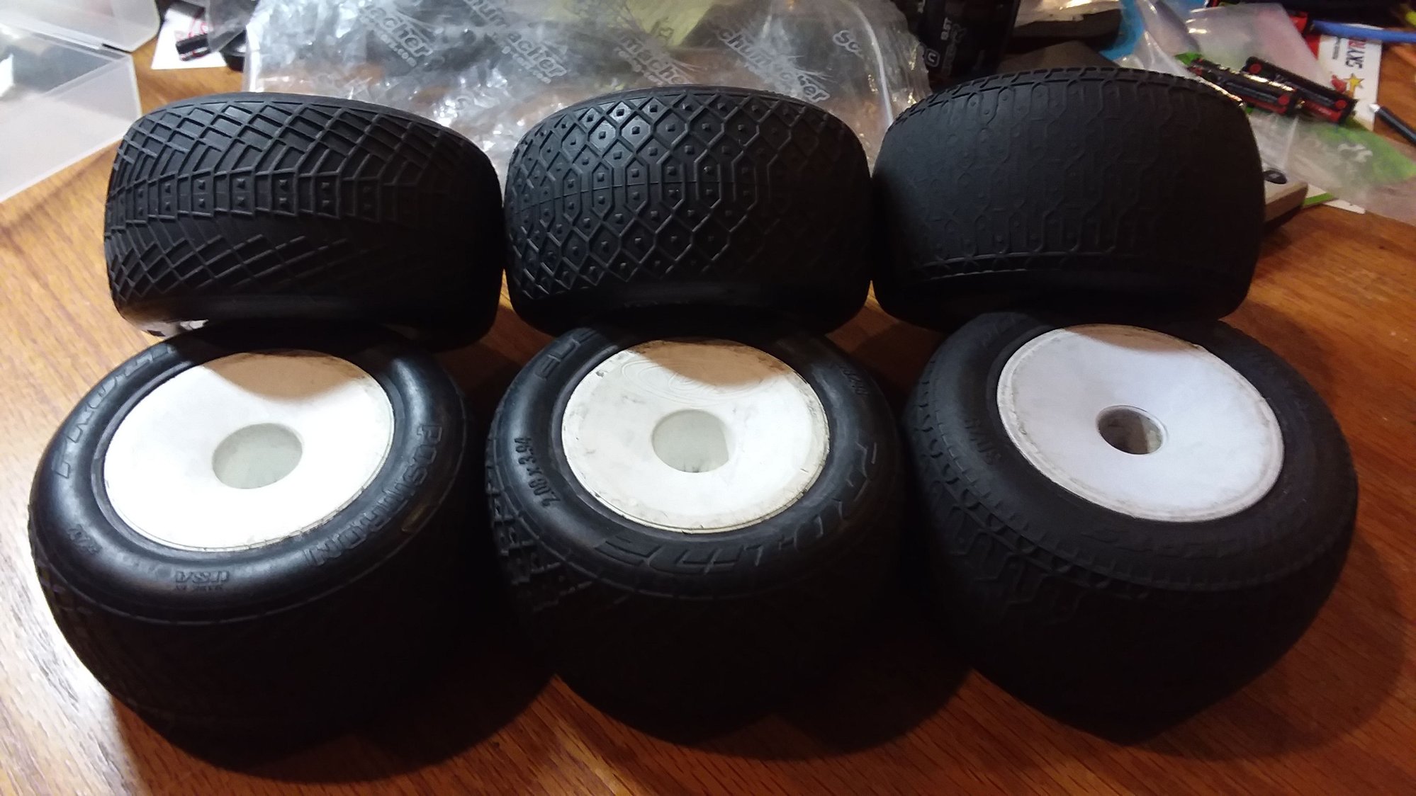 [FS] Stadium Truck Clay Tire Lot - R/C Tech Forums