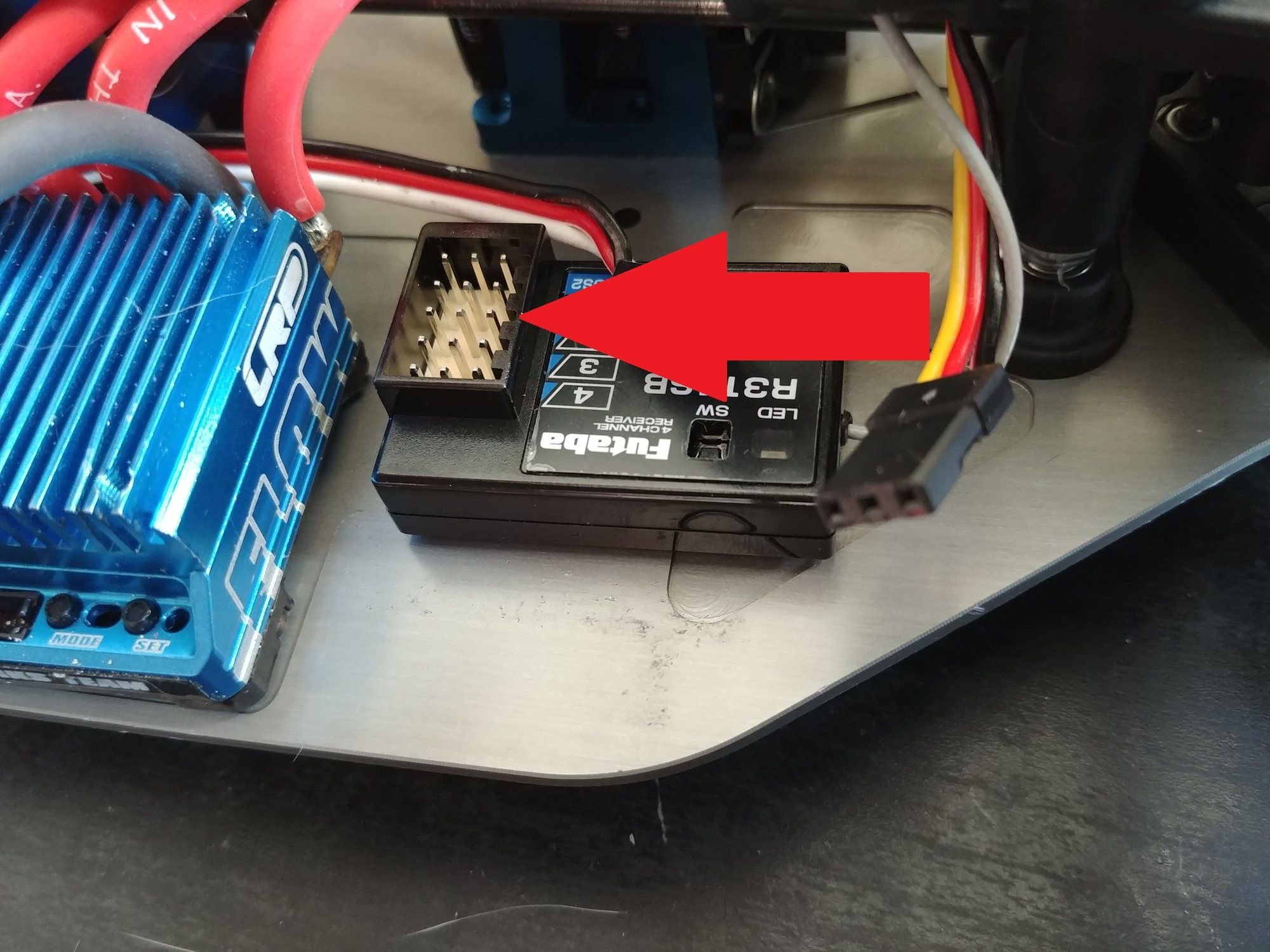 No Tabs On Side Of Servo Or Esc Plugs How Do I Make Sure They Are Plugged In Correct Rc Tech 