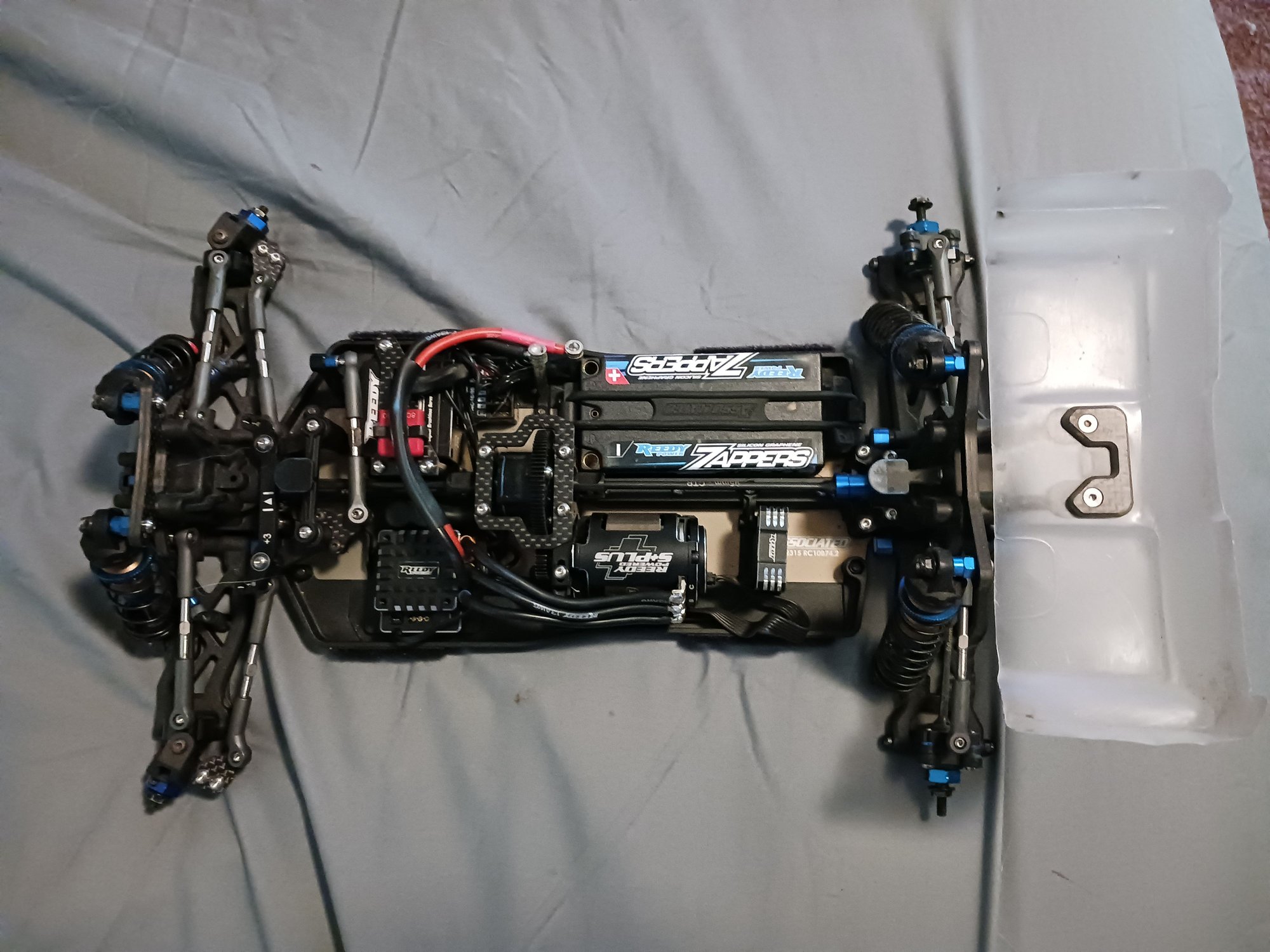 Associated B74.2 ARTR Tons of titanium and B74.1 NIB - R/C Tech Forums