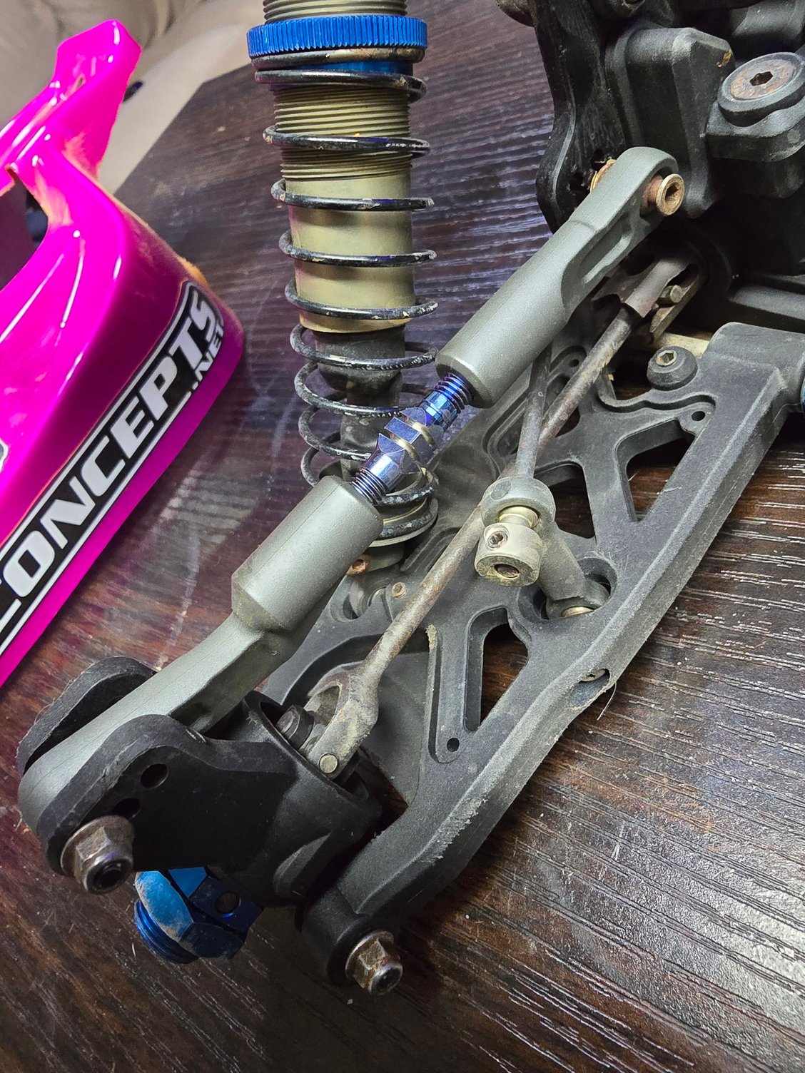 Rc8b4 and Rc8b4e RTR's, rollers and parts - R/C Tech Forums