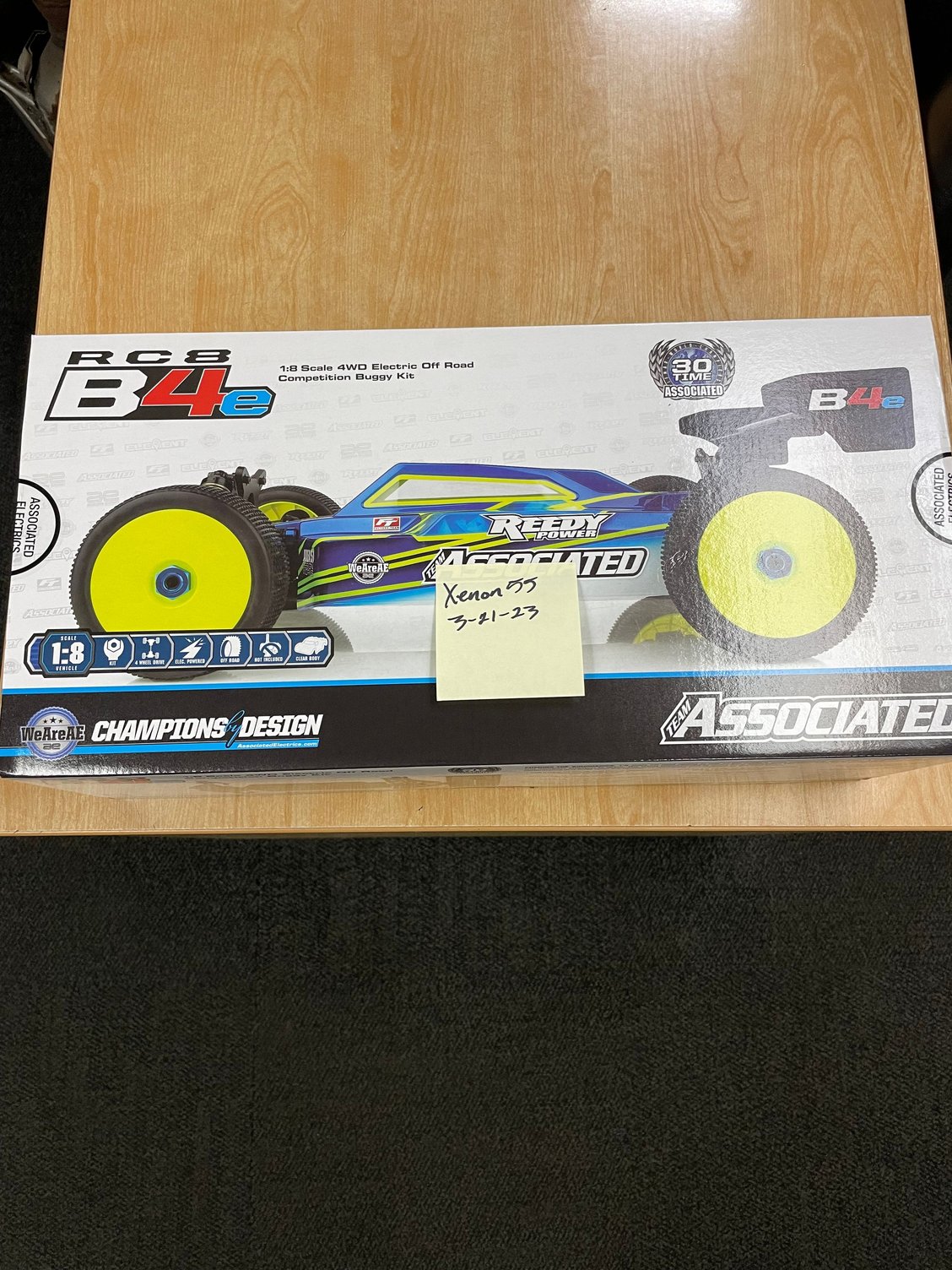 NIB AE RC8B4e - R/C Tech Forums