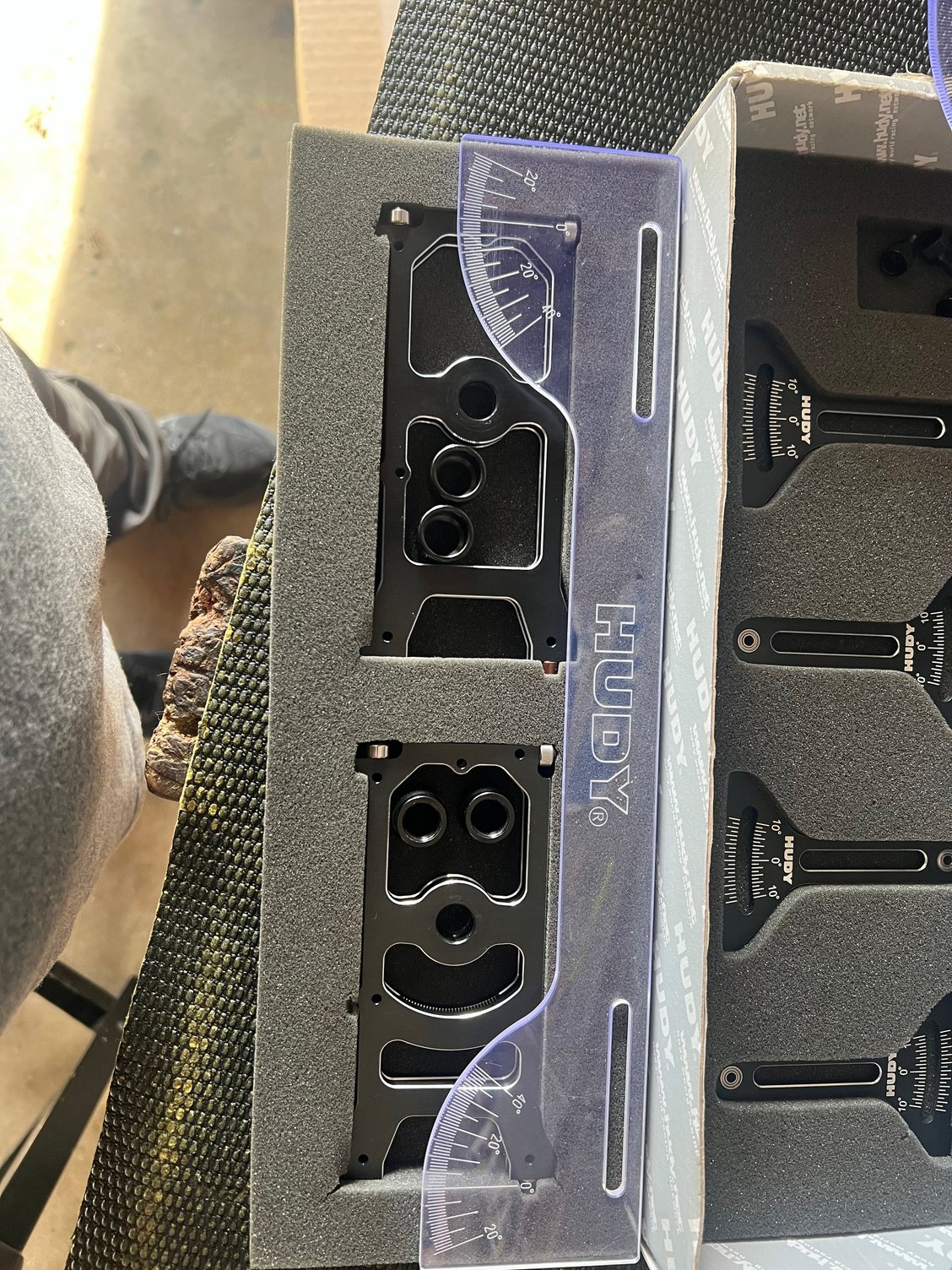 Hudy 1/8 setup station truggy and buggy - R/C Tech Forums