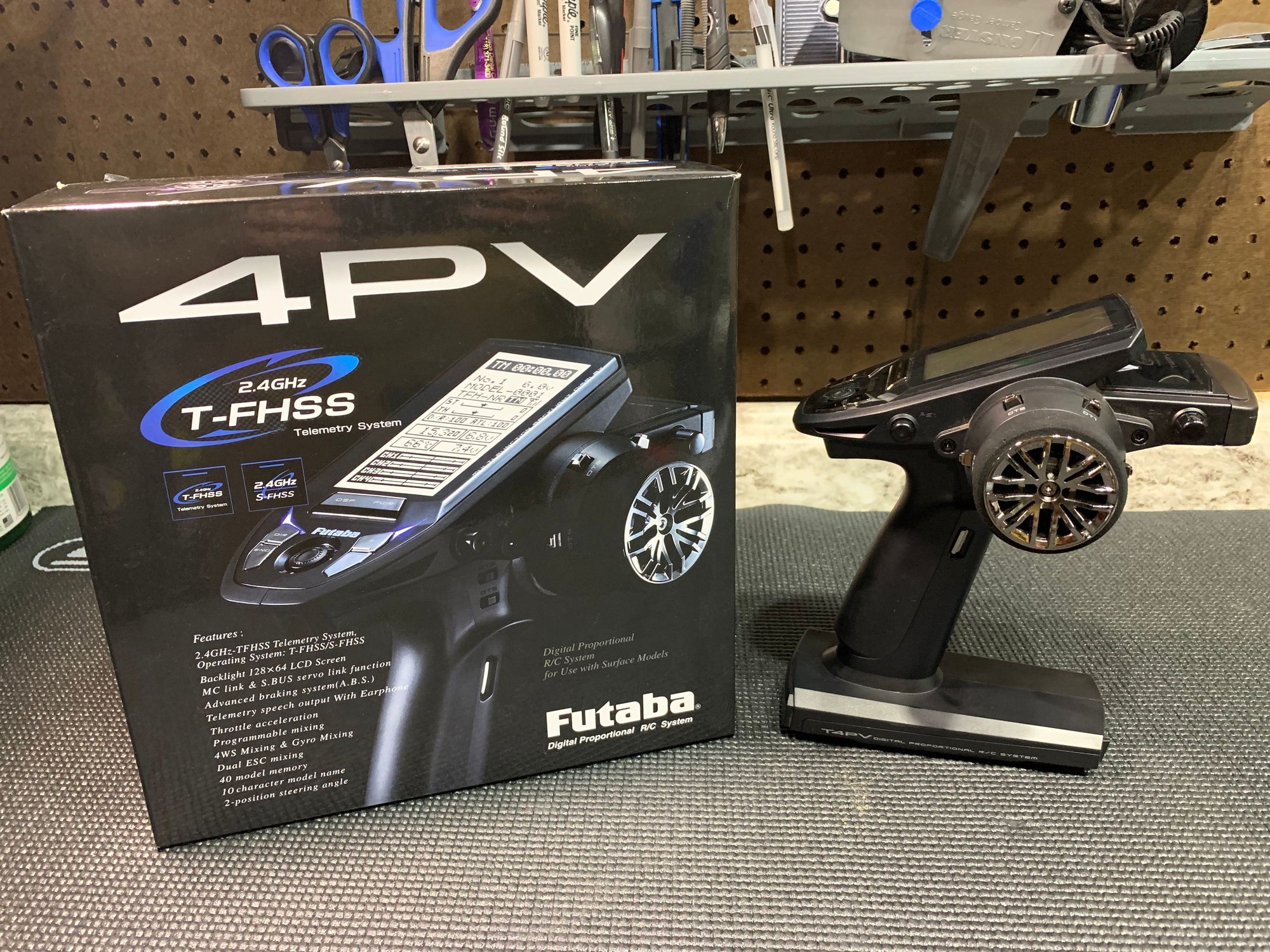 Futaba 4PV 4-Channel 2.4GHz S-FHSS/T-FHSS Radio - R/C Tech Forums