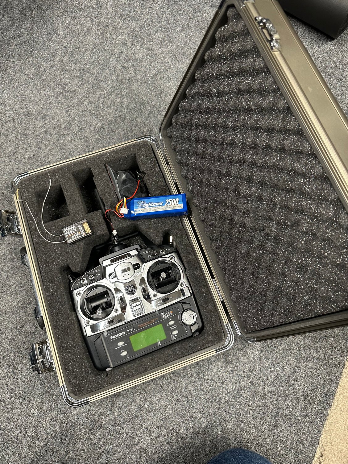 Futaba T7C radio with case like new - R/C Tech Forums