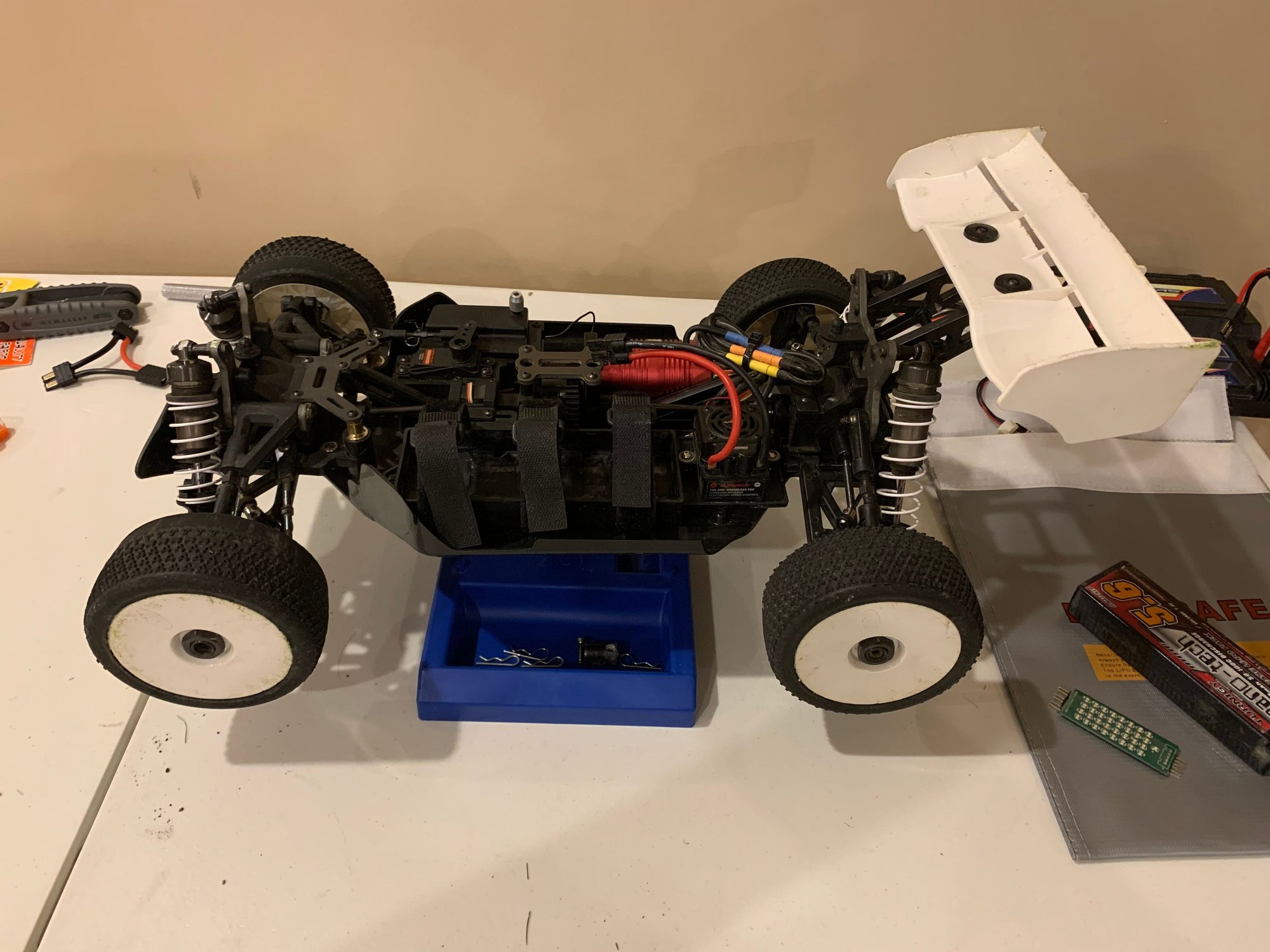 Ofna Ultra LX2e RTR 1/8th Brushless Buggy - R/C Tech Forums