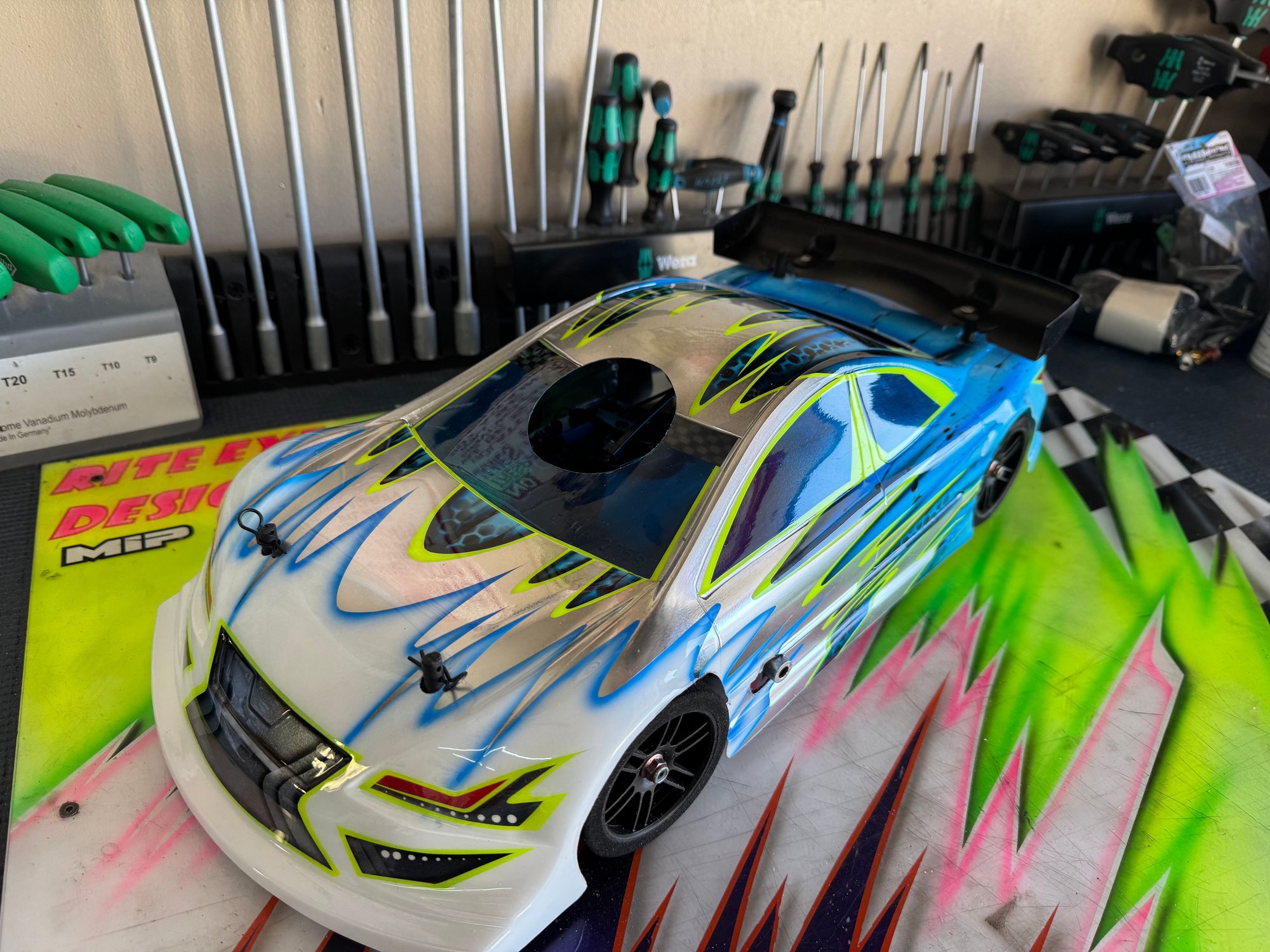 XRAY nt1.3 nitro sedan - R/C Tech Forums